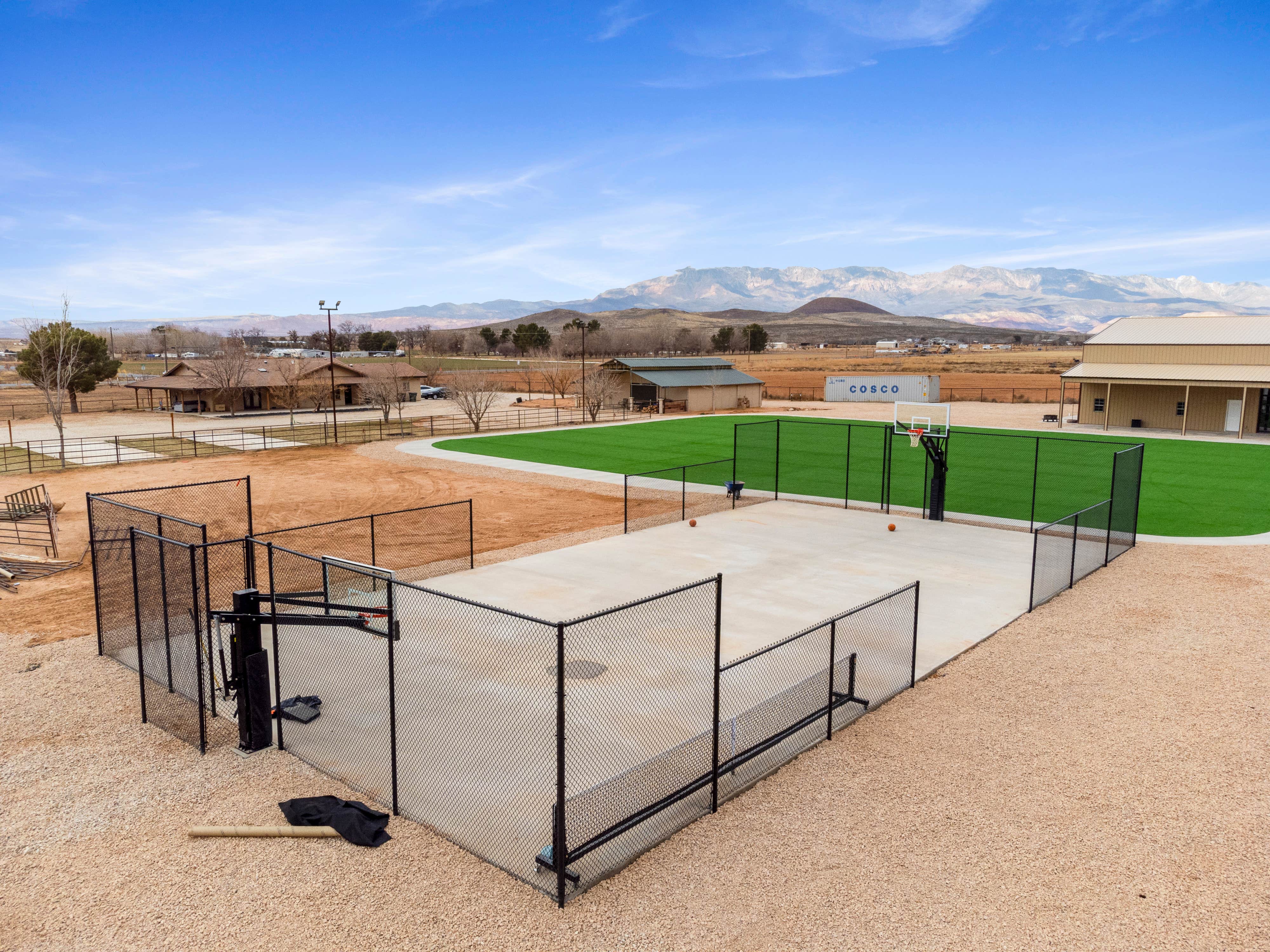 Cowboy hideaway Camping | Hurricane, Utah