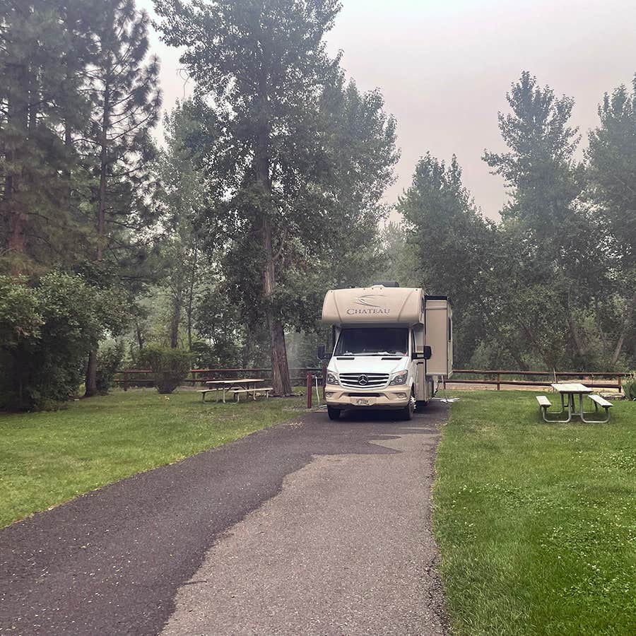 Clyde Holliday State Recreation Site Campground | Mount Vernon, Oregon