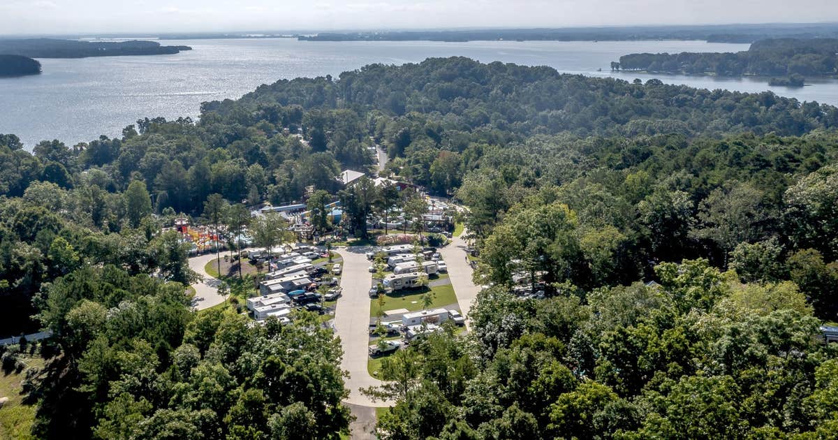 Great Escapes RV Resort Chesnut Bay | Leesburg, Alabama