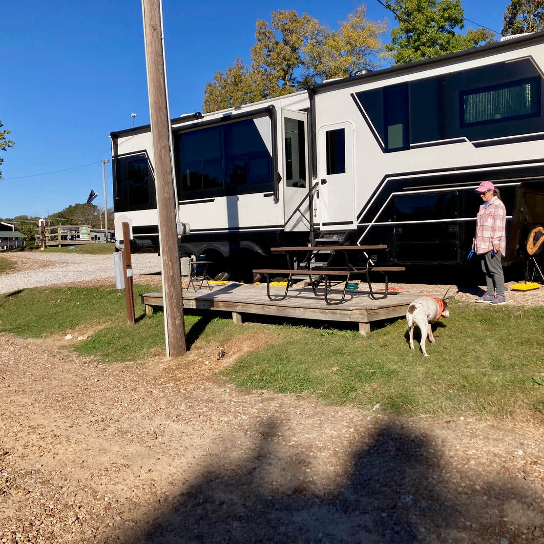 Parkers Crossroads RV Park and Campground | Wildersville, Tennessee