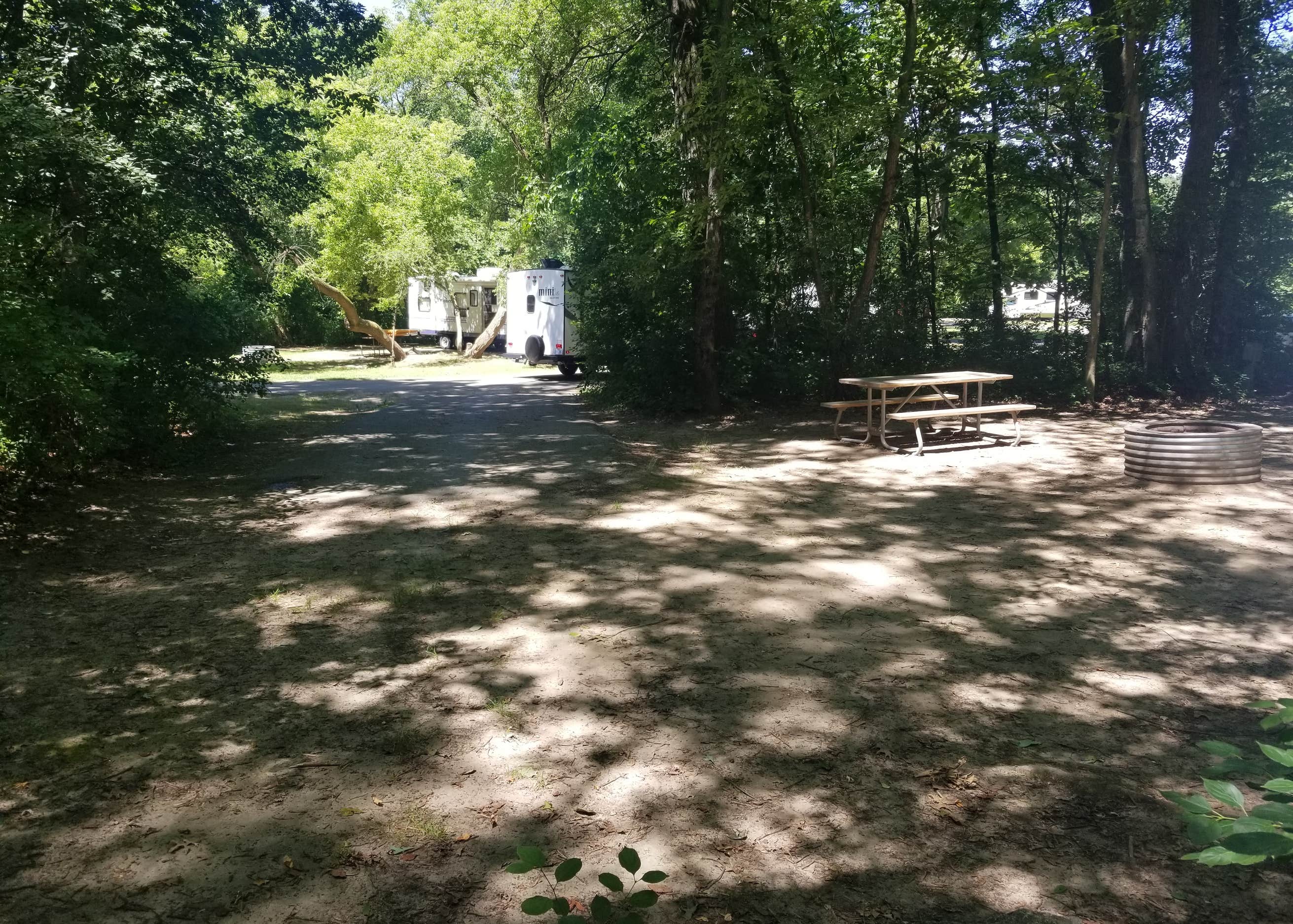 Pontiac Lake State Recreation Area Camping | The Dyrt