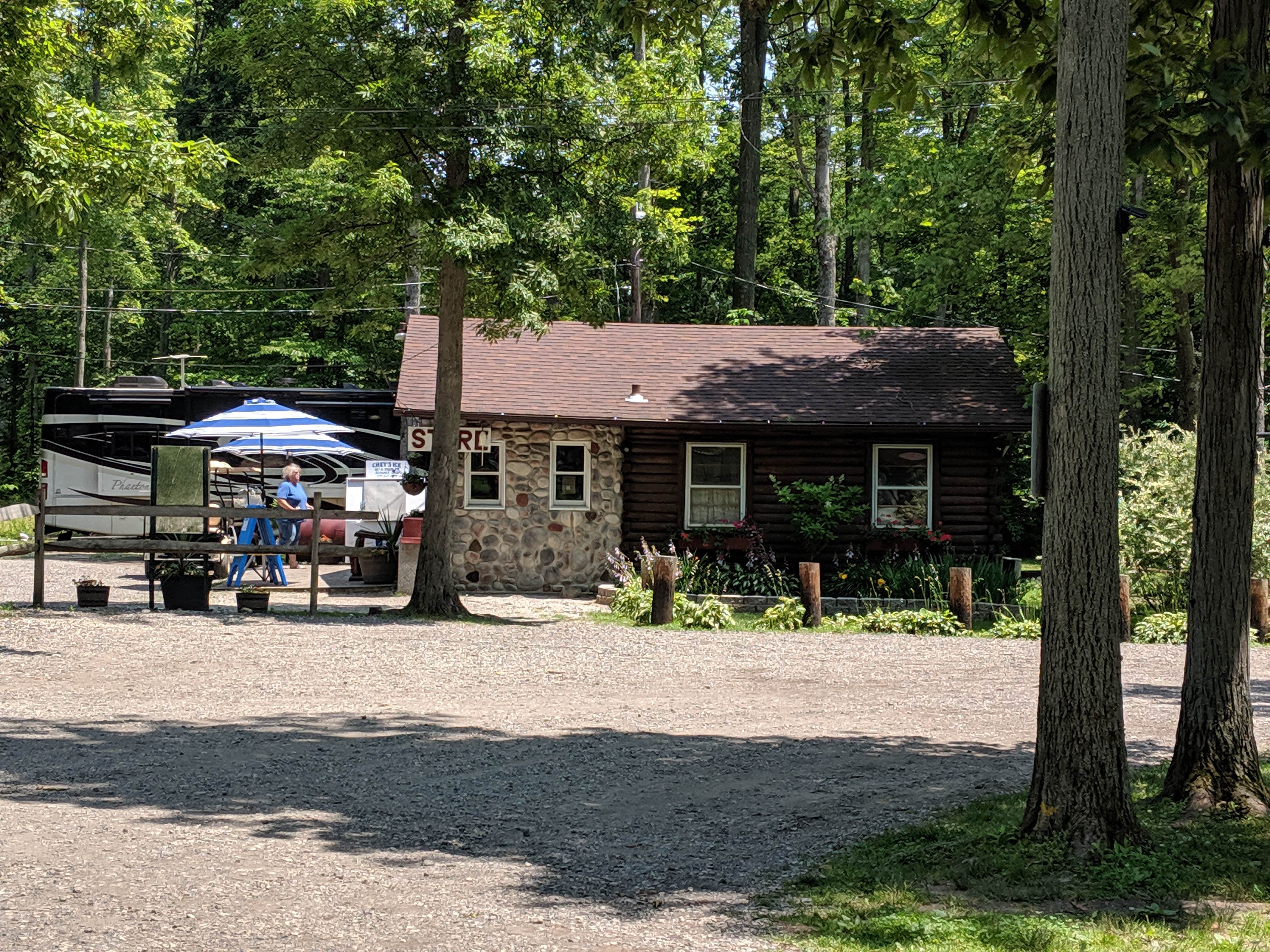 Country Acres Campground | Ravenna, OH