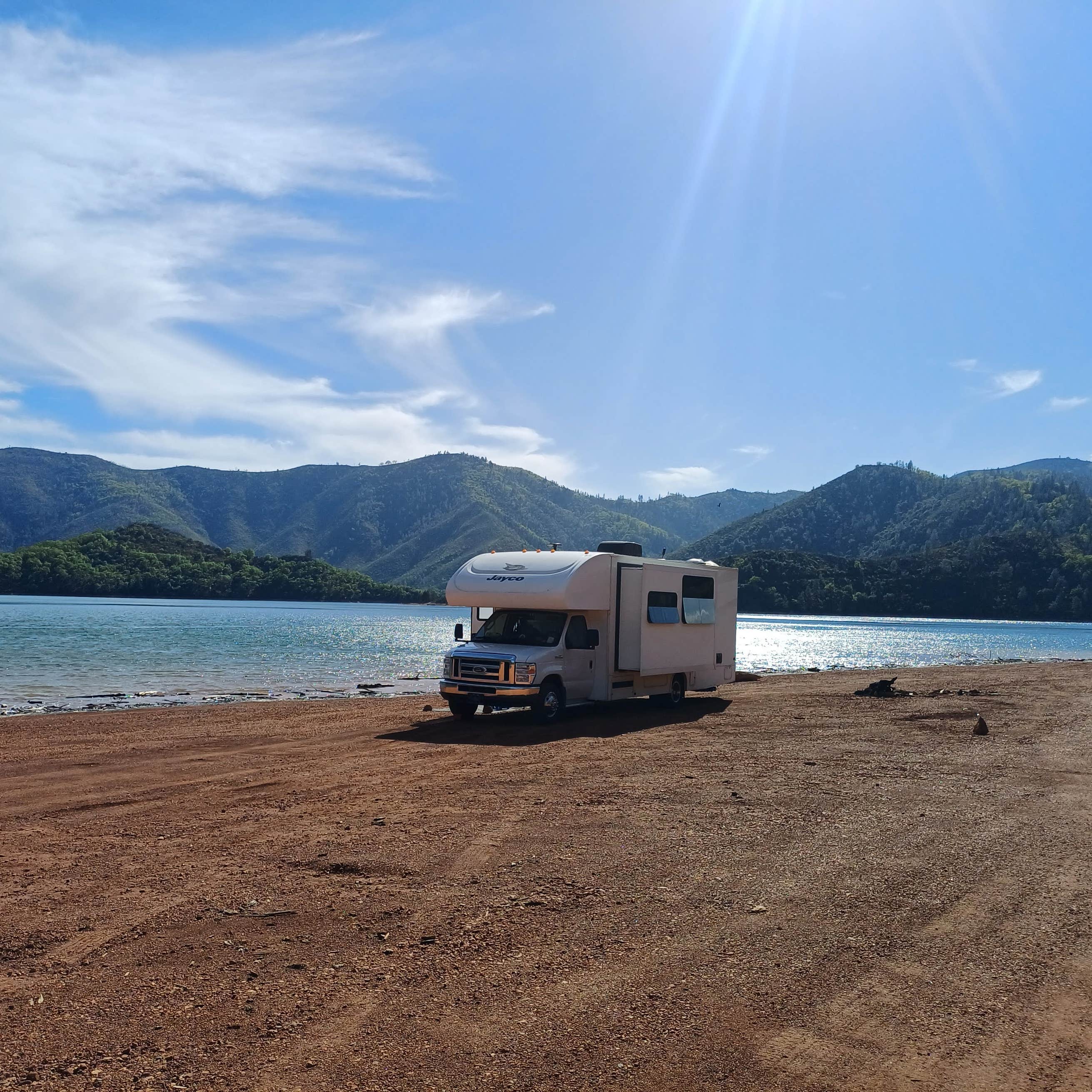 Beehive Point Shoreline Campground | Sugarloaf, California