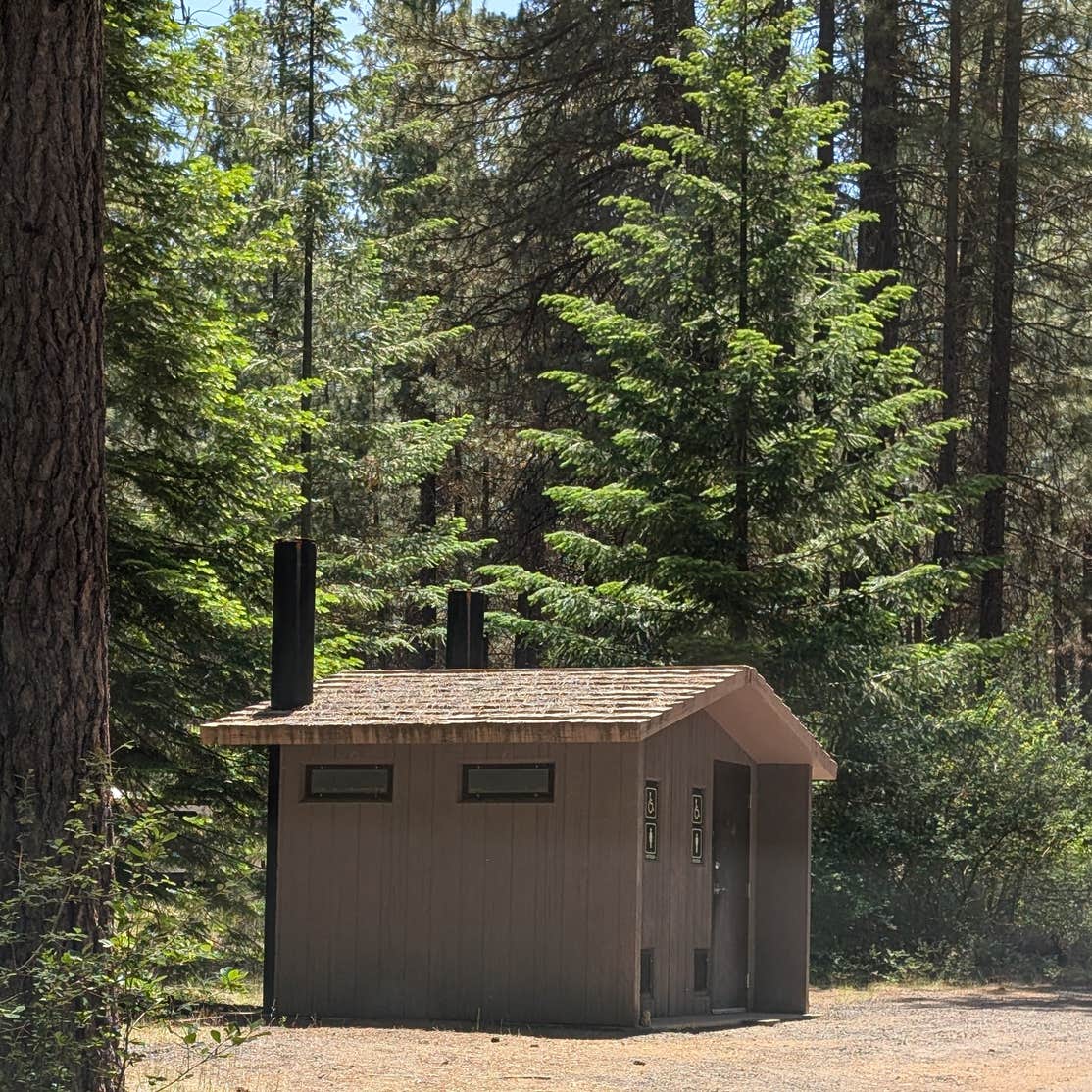 Smiling River Campground | Camp Sherman, Oregon