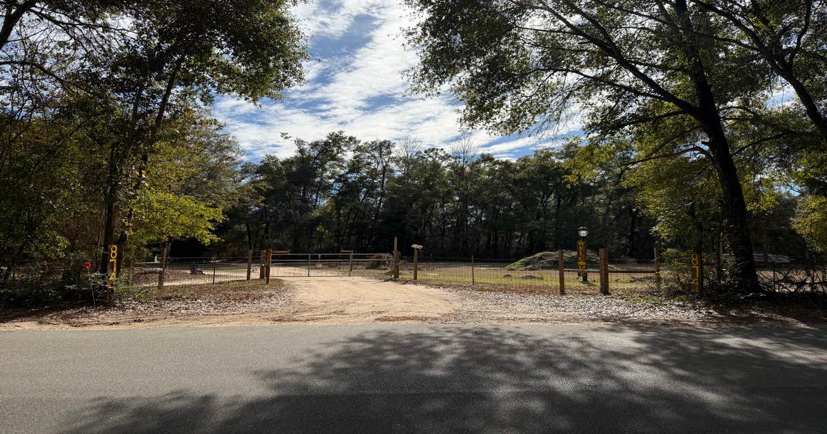 Gateway Trails Camping | Holt, Florida