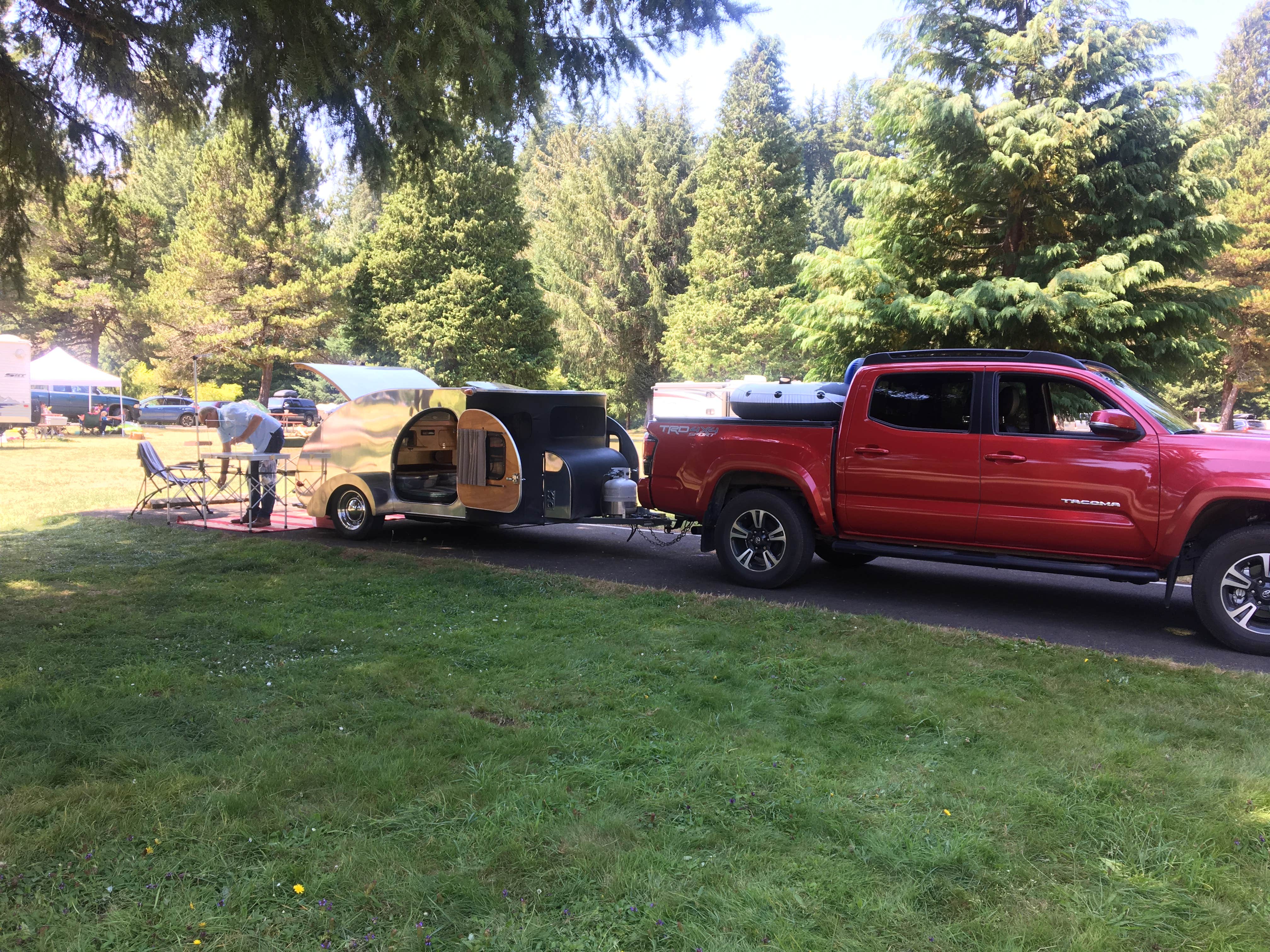 Moonshine Park Camping | Logsden, Oregon