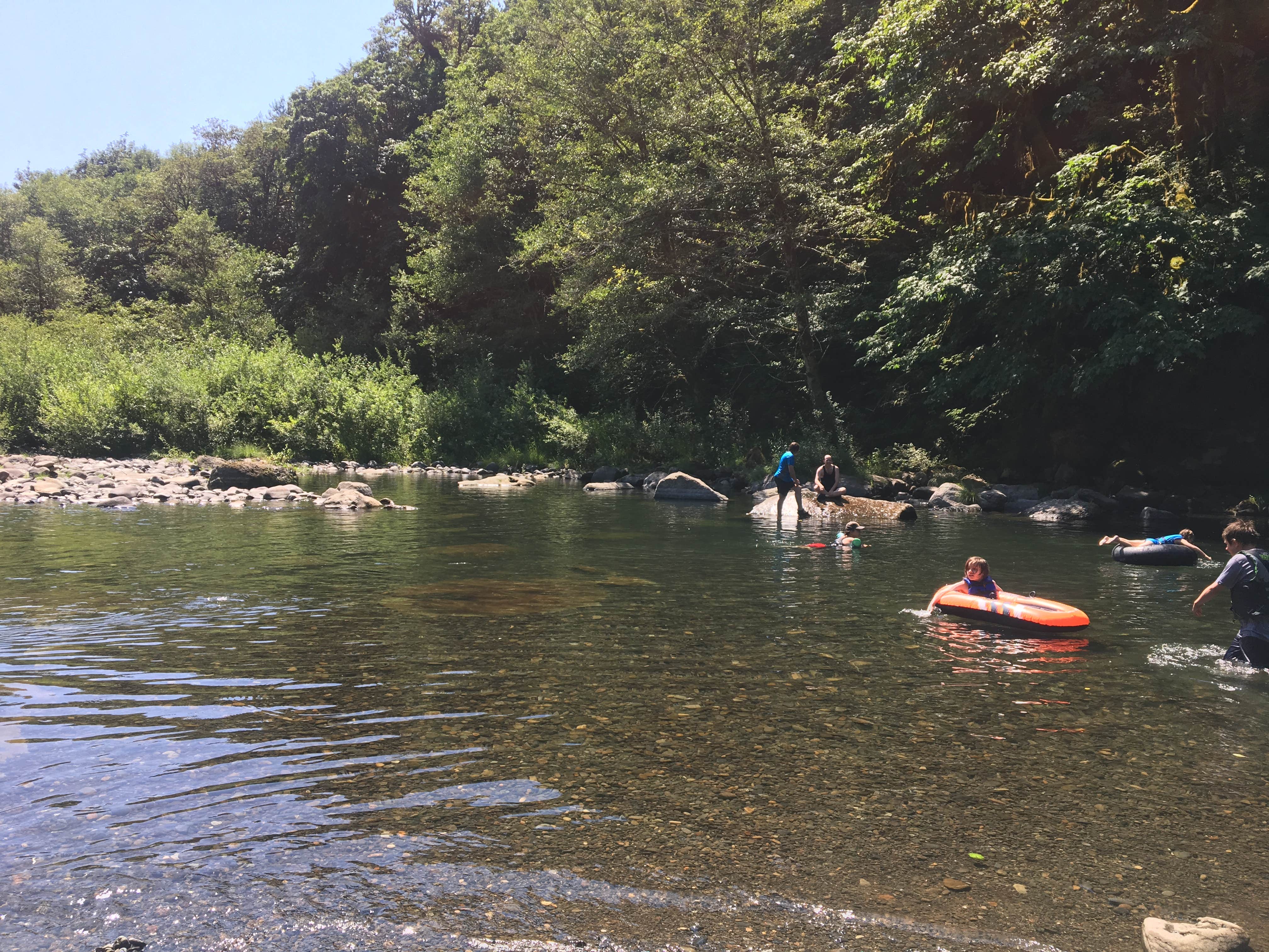 Moonshine Park Camping | Logsden, Oregon
