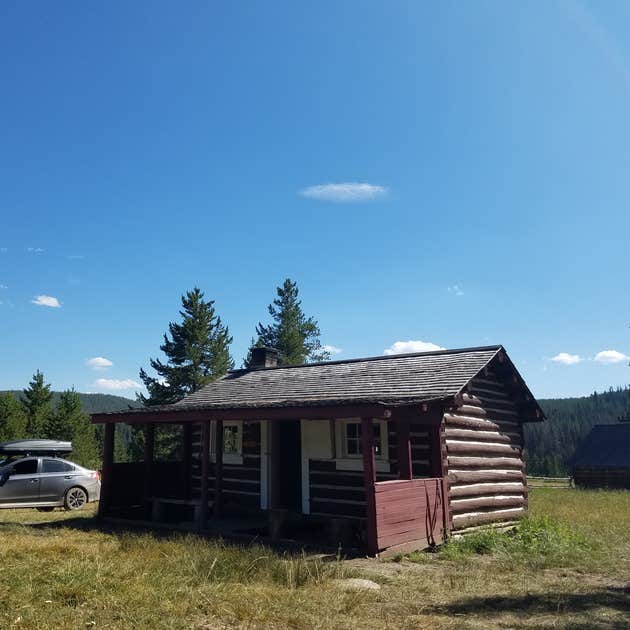Hogan Cabin | Wisdom, MT