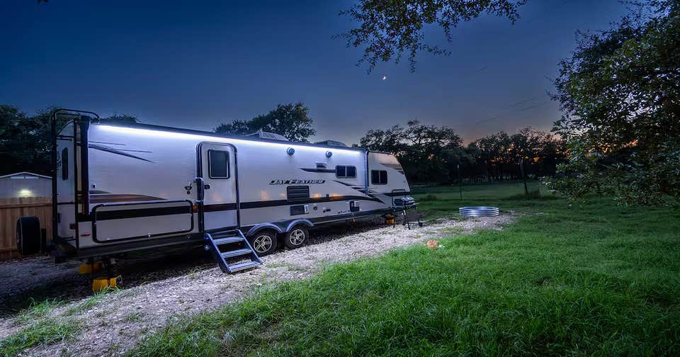 Lux Texas Hill Country Retreat w/ Fire Pit Camping | Driftwood, Texas