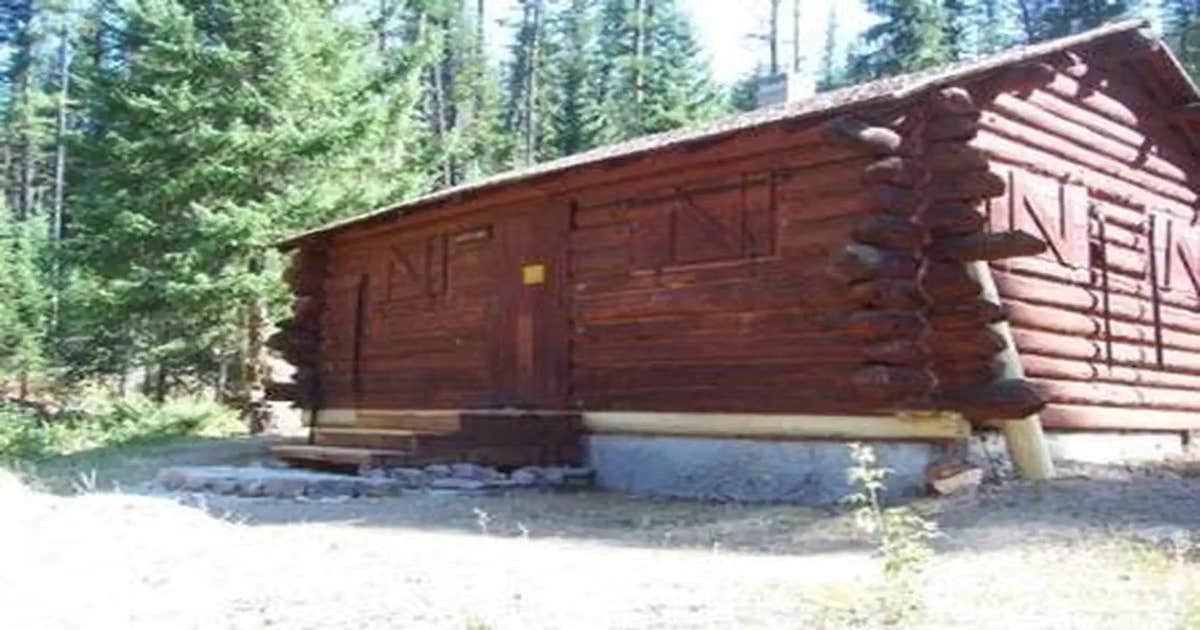 Silvertip Cabin | Essex, Montana