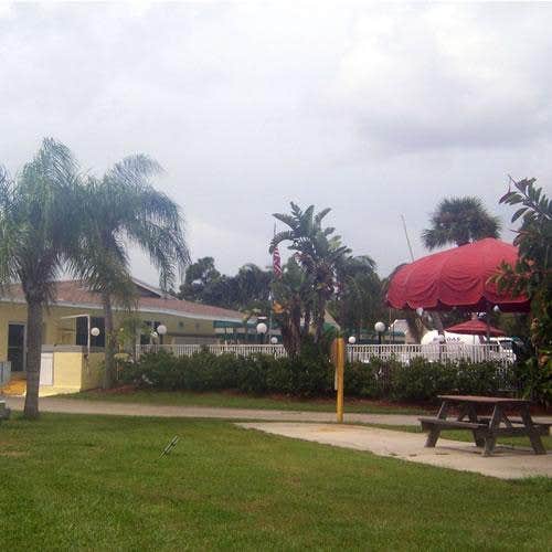 Encore Gulf Air Camping | Fort Myers Beach, FL