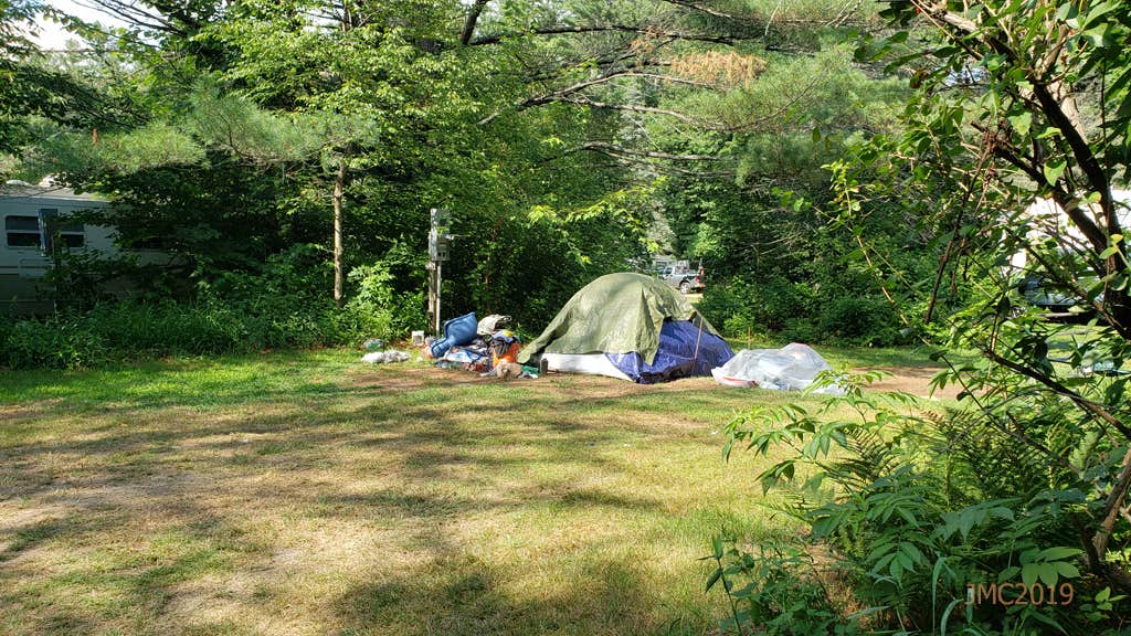 Lazy River Family Campground | Epsom, New Hampshire