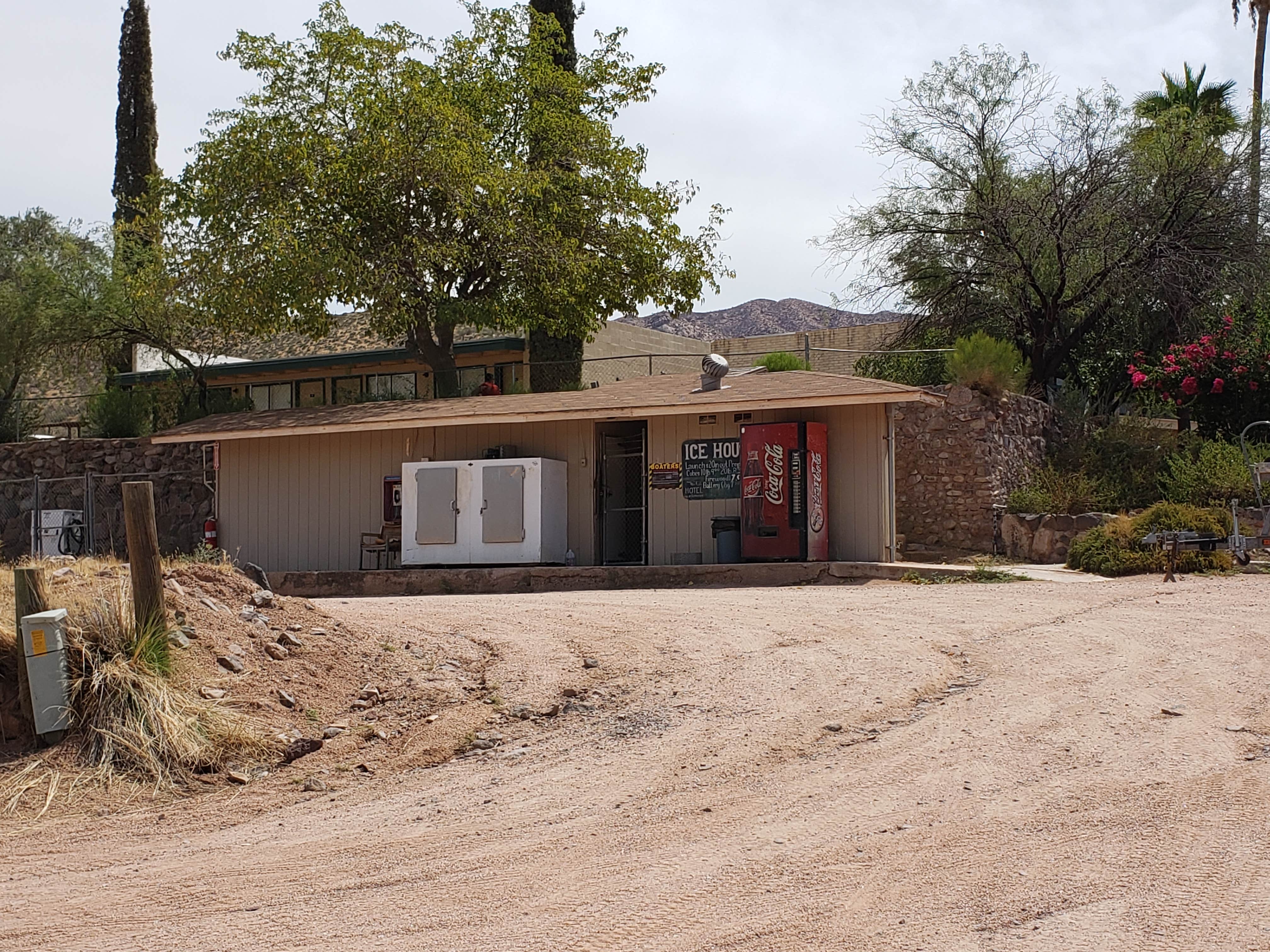 Apache Lake Marina & Resort Camping | Apache Junction, AZ