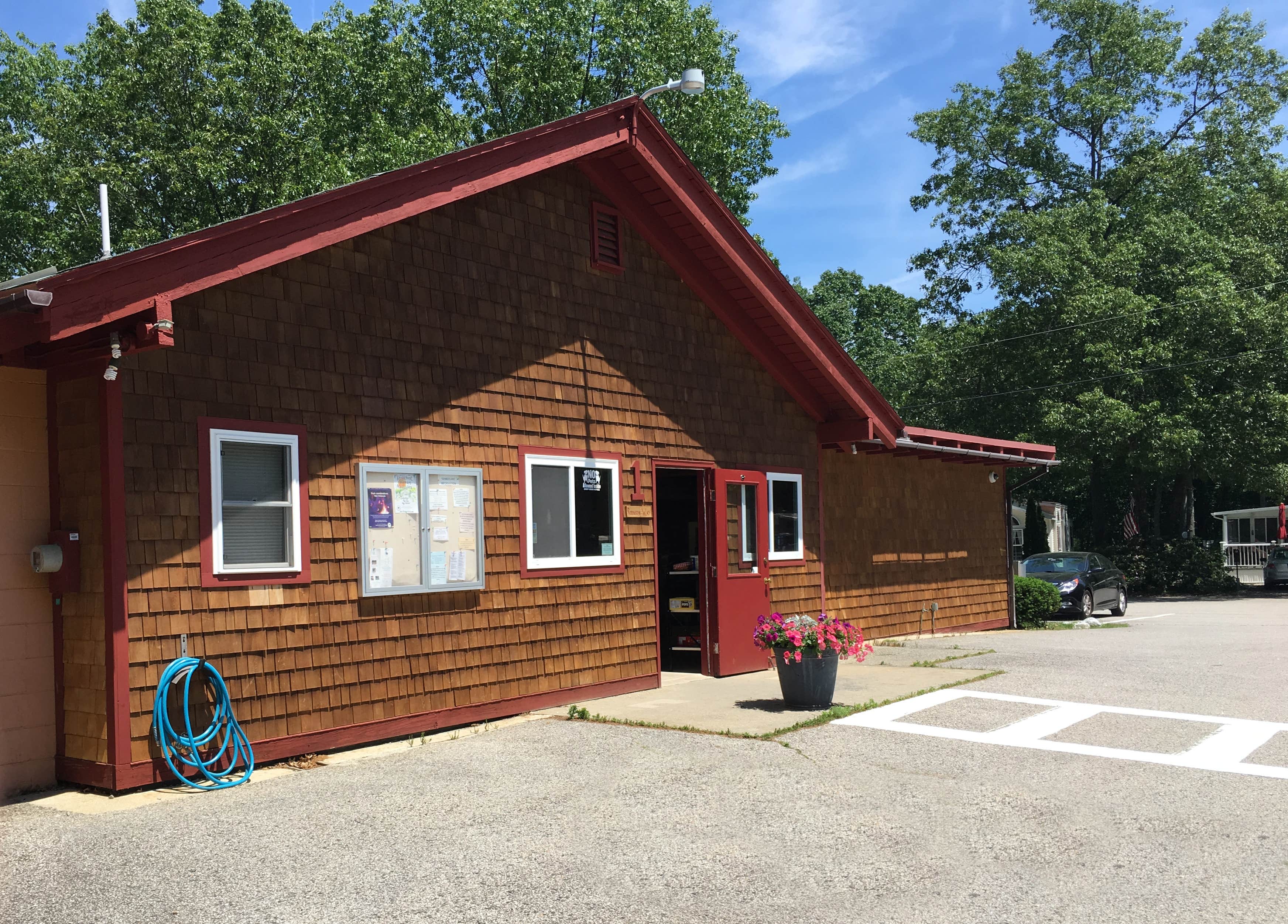 Yankee Land RV Resort Camping | The Dyrt