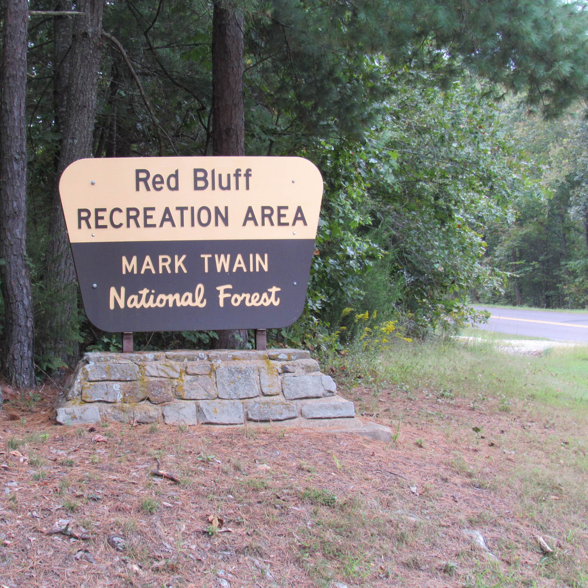 Red Bluff Campground | Davisville, Missouri