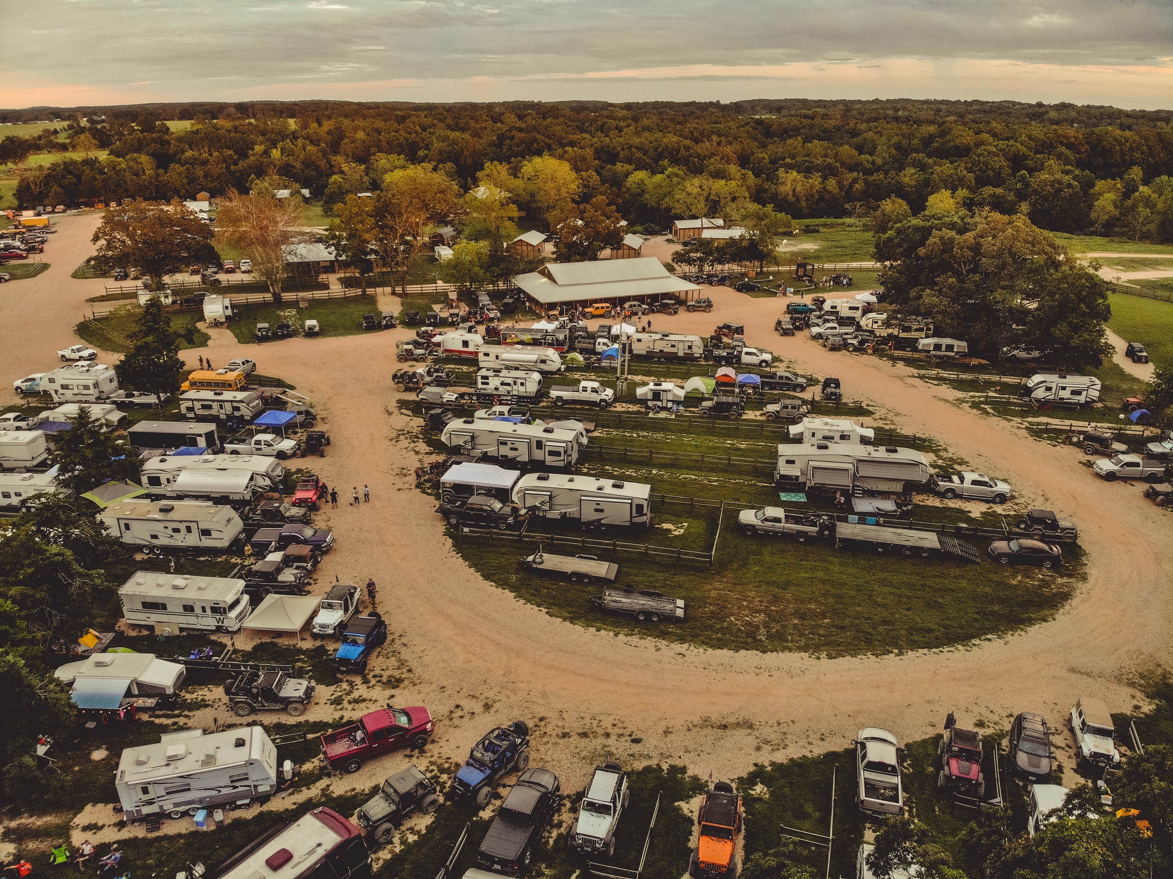 Southern Missouri Off-Road Ranch Camping | Mansfield, MO
