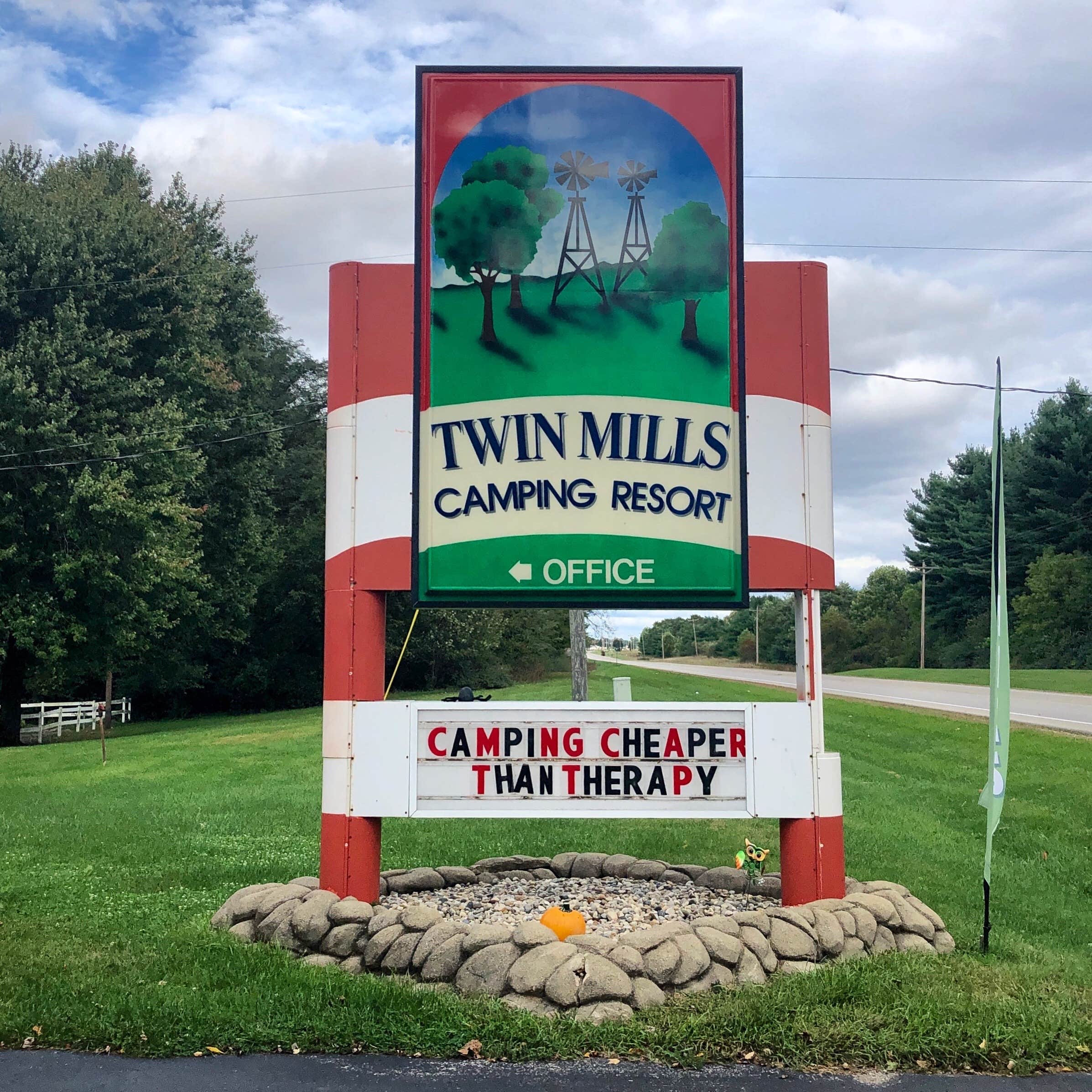 Twin Mills Camping Resort | Howe, Indiana