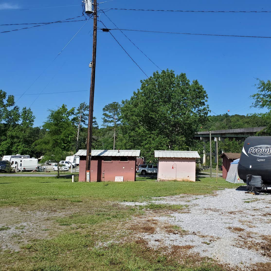 Lake Mitchell Fishncamp Campground | Weogufka, Alabama