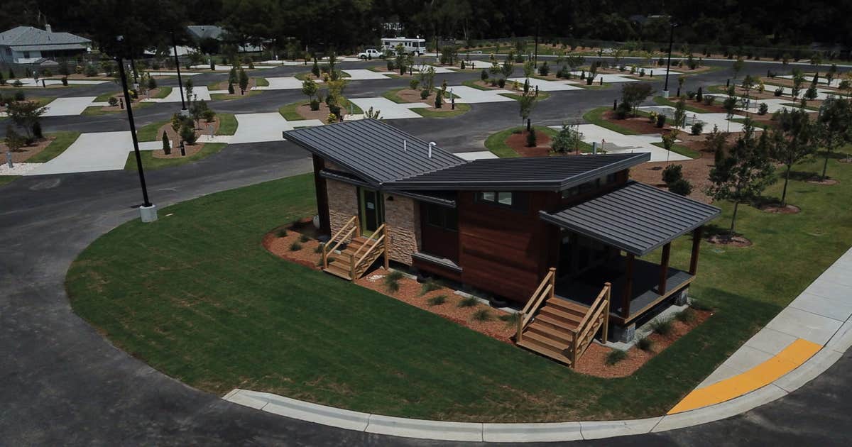 CrossRoads Coach Resort at the ROB Camping | Salem, South Carolina