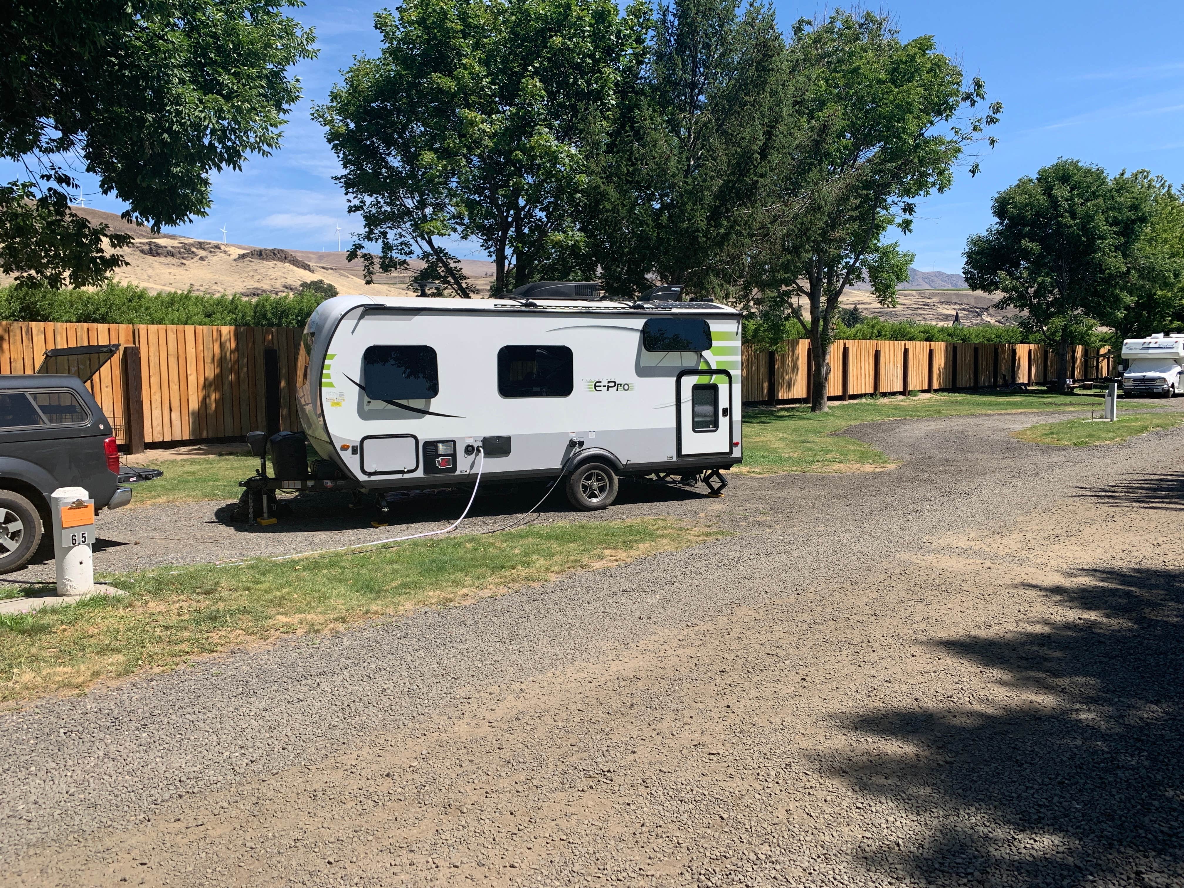 Peach Beach RV Park on the Columbia | Cheatham Lock and Dam, Oregon