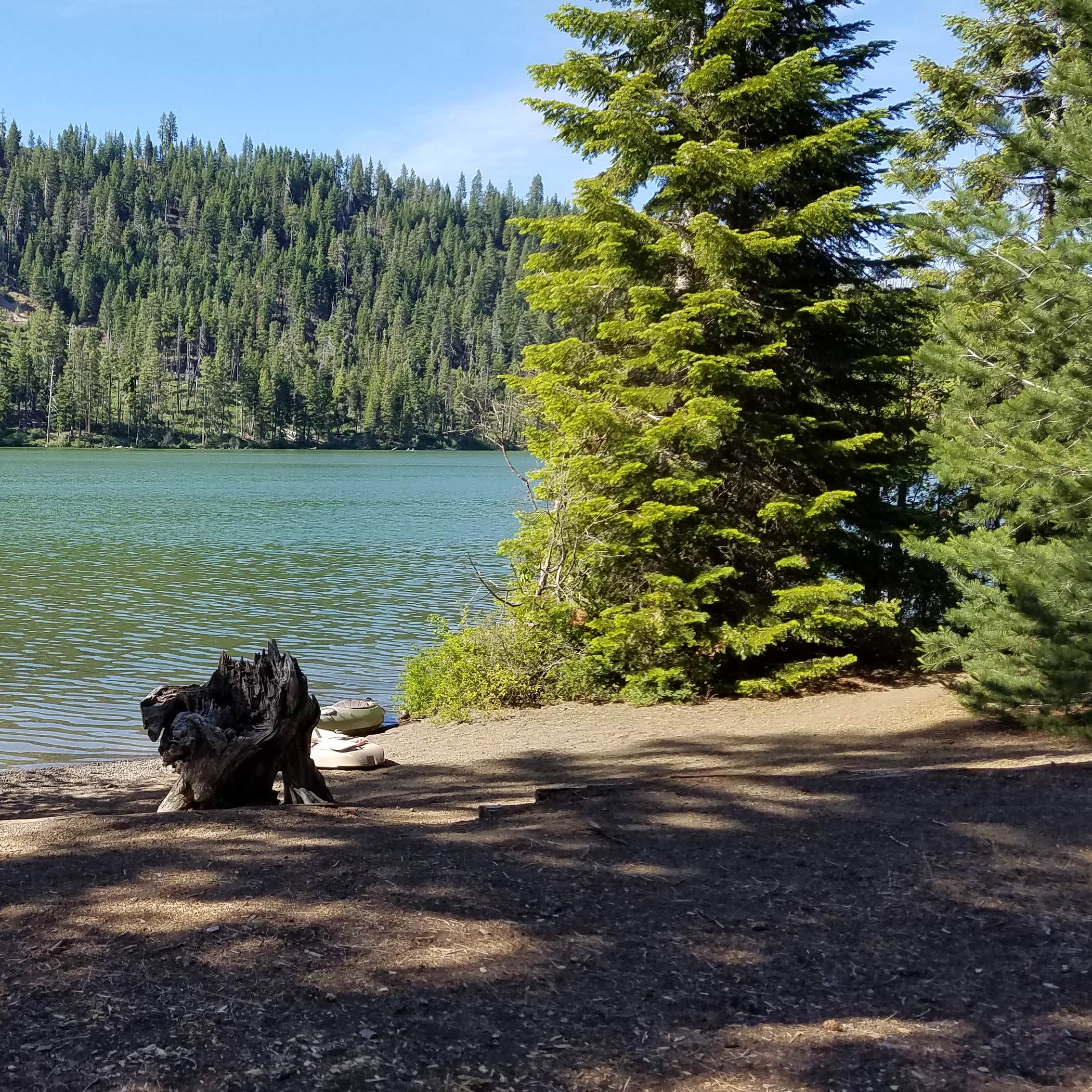 South Shore Suttle Lake Camping | Camp Sherman, Oregon