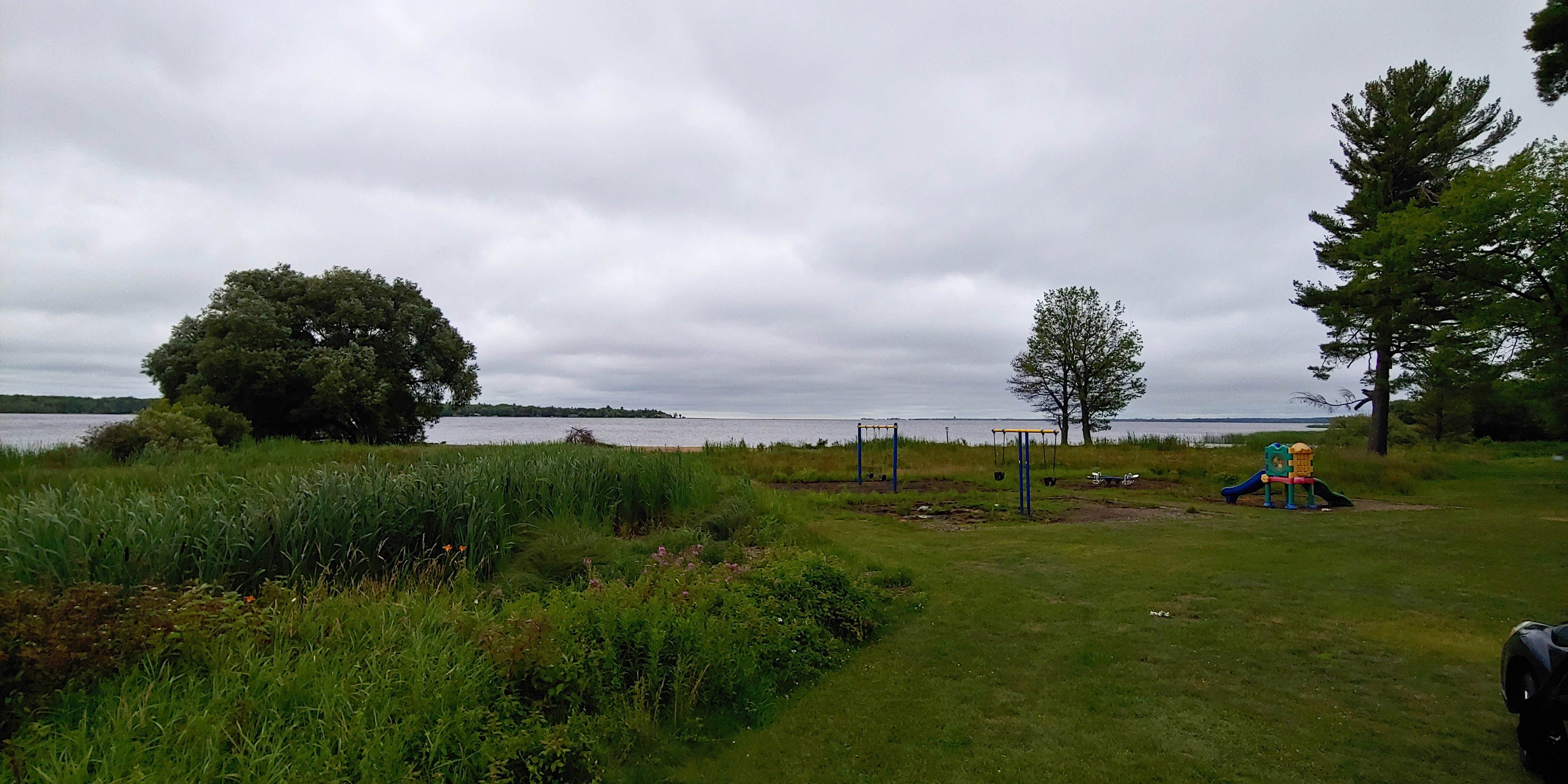 Gladstone Bay Campground | Gladstone, MI