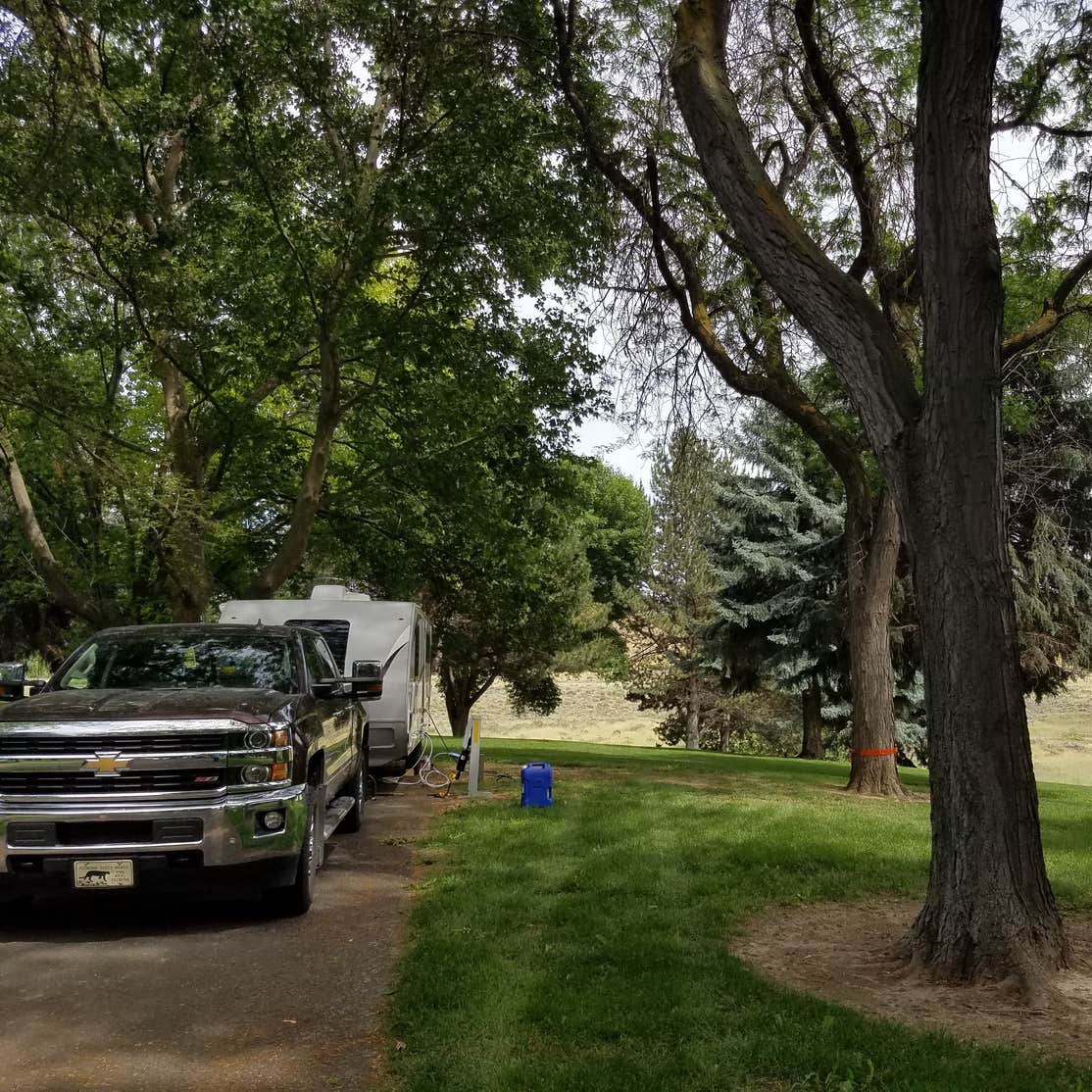 COE Lake Sacajawea Charbonneau Park Camping | Burbank, Washington