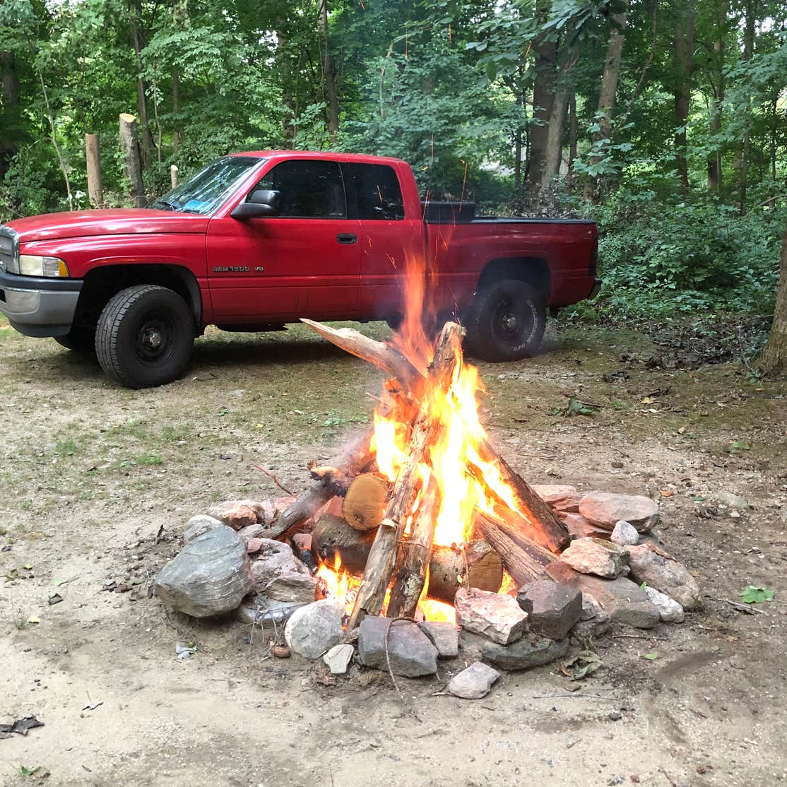 Waters Edge Family Campground | Amston, Connecticut