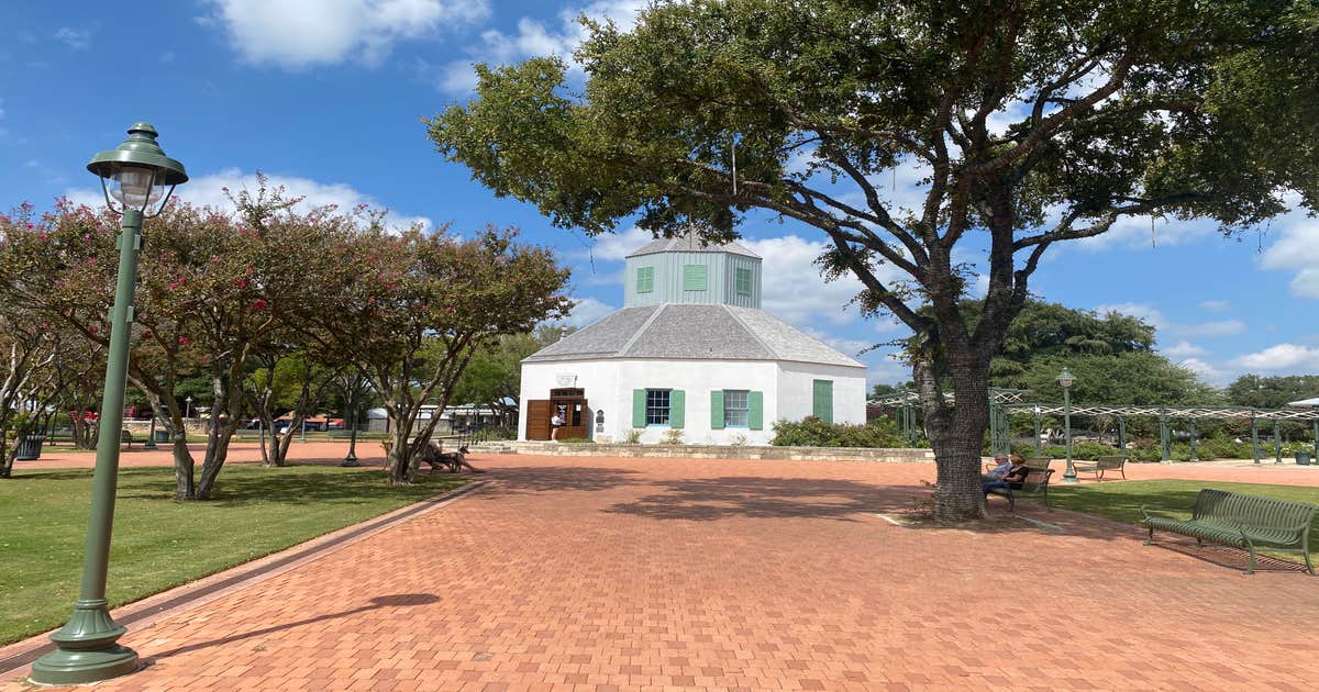 Heritage Oaks RV Park | Fredericksburg, Texas