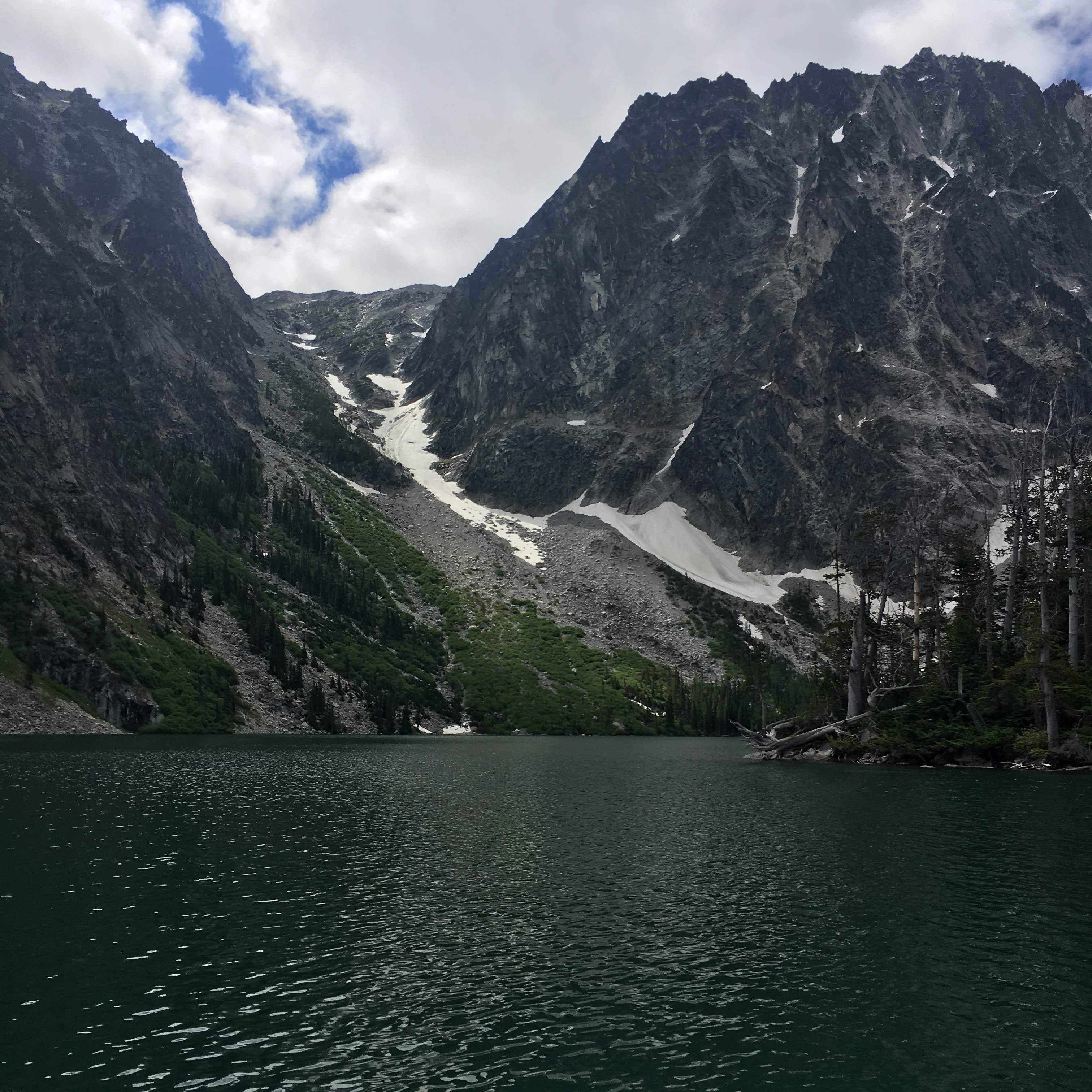 Colchuck Lake Camping | Okanogan-Wenatchee National Forest, Washington
