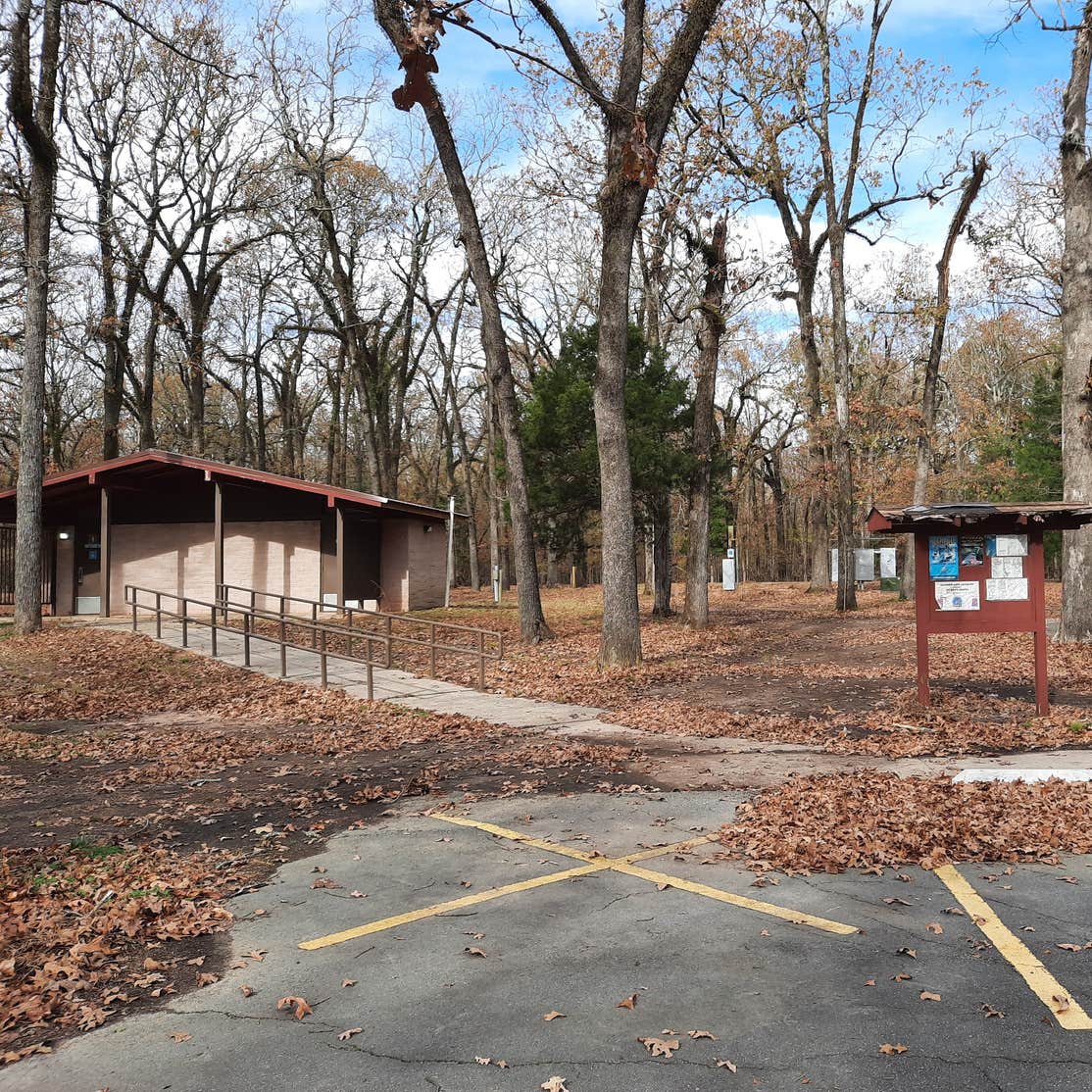 COE Arkansas River Merrisach Lake Park Camping | Tichnor, AR