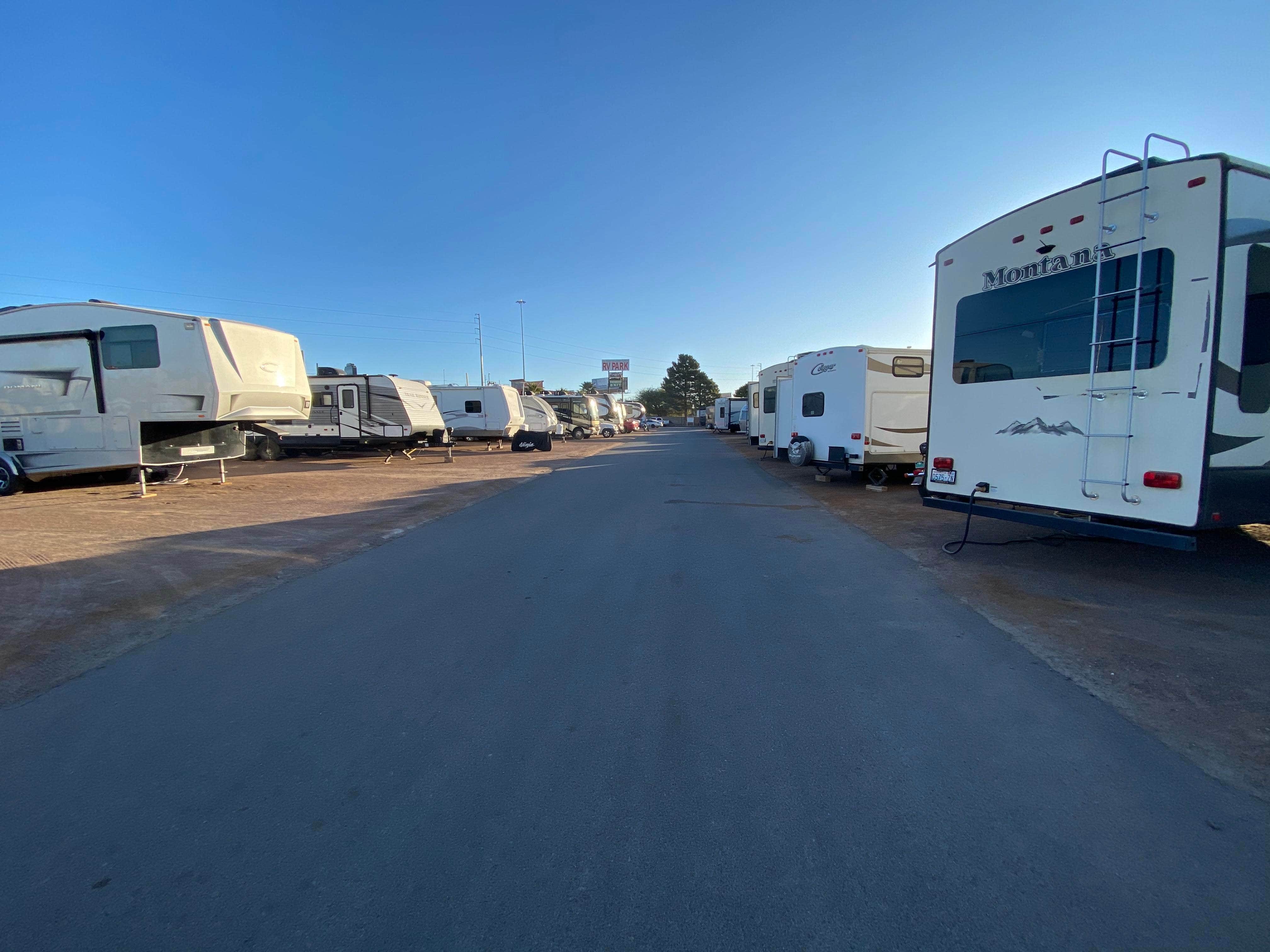 El Paso Roadrunner RV Park | El Paso, TX