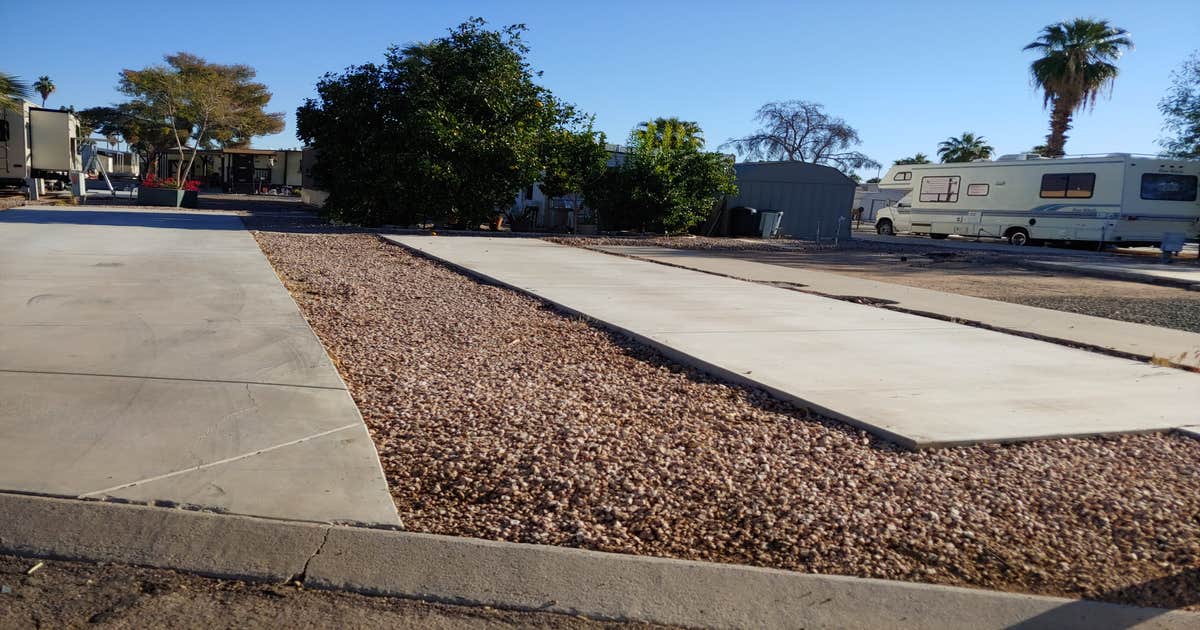 Holiday Village Camping | Tempe, Arizona