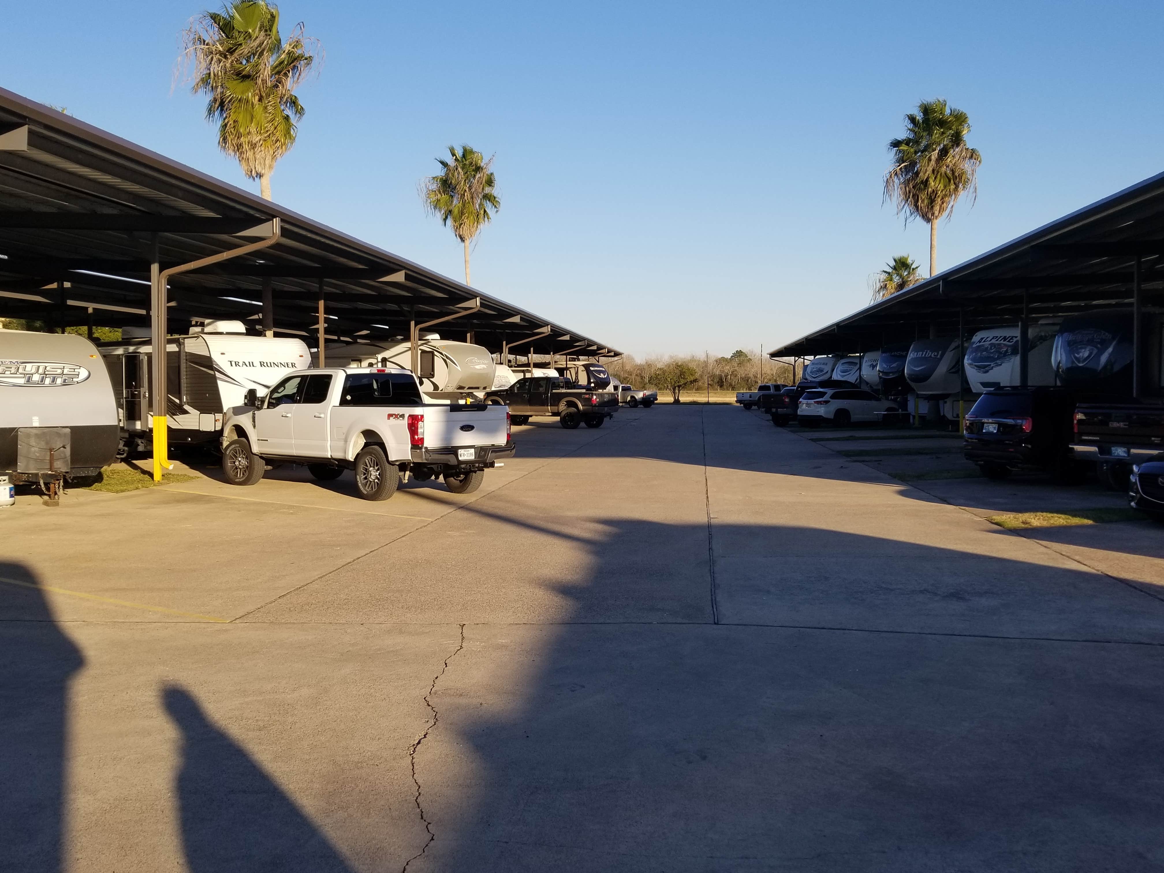 Houston East RV Resort | Baytown, TX