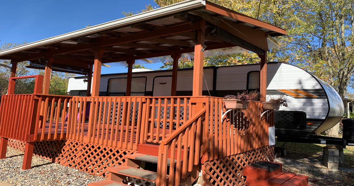 Rustic Lakes Campground | Sullivan, OH