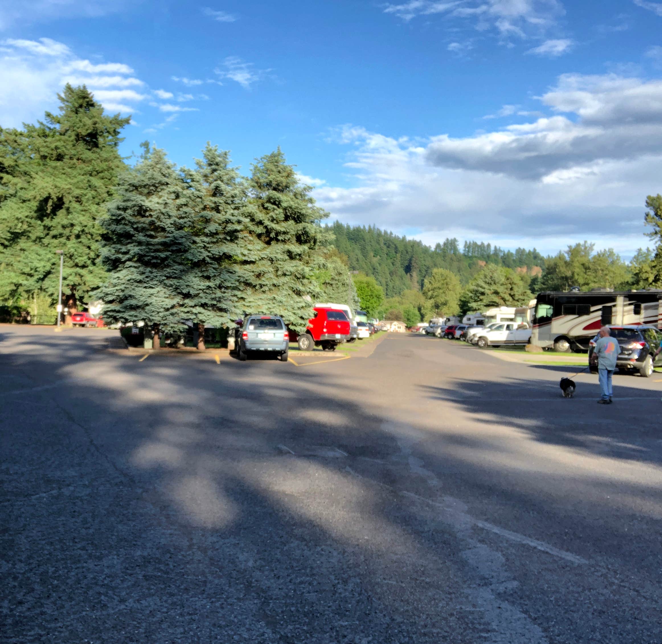 Sandy Riverfront RV Resort | Troutdale, Oregon