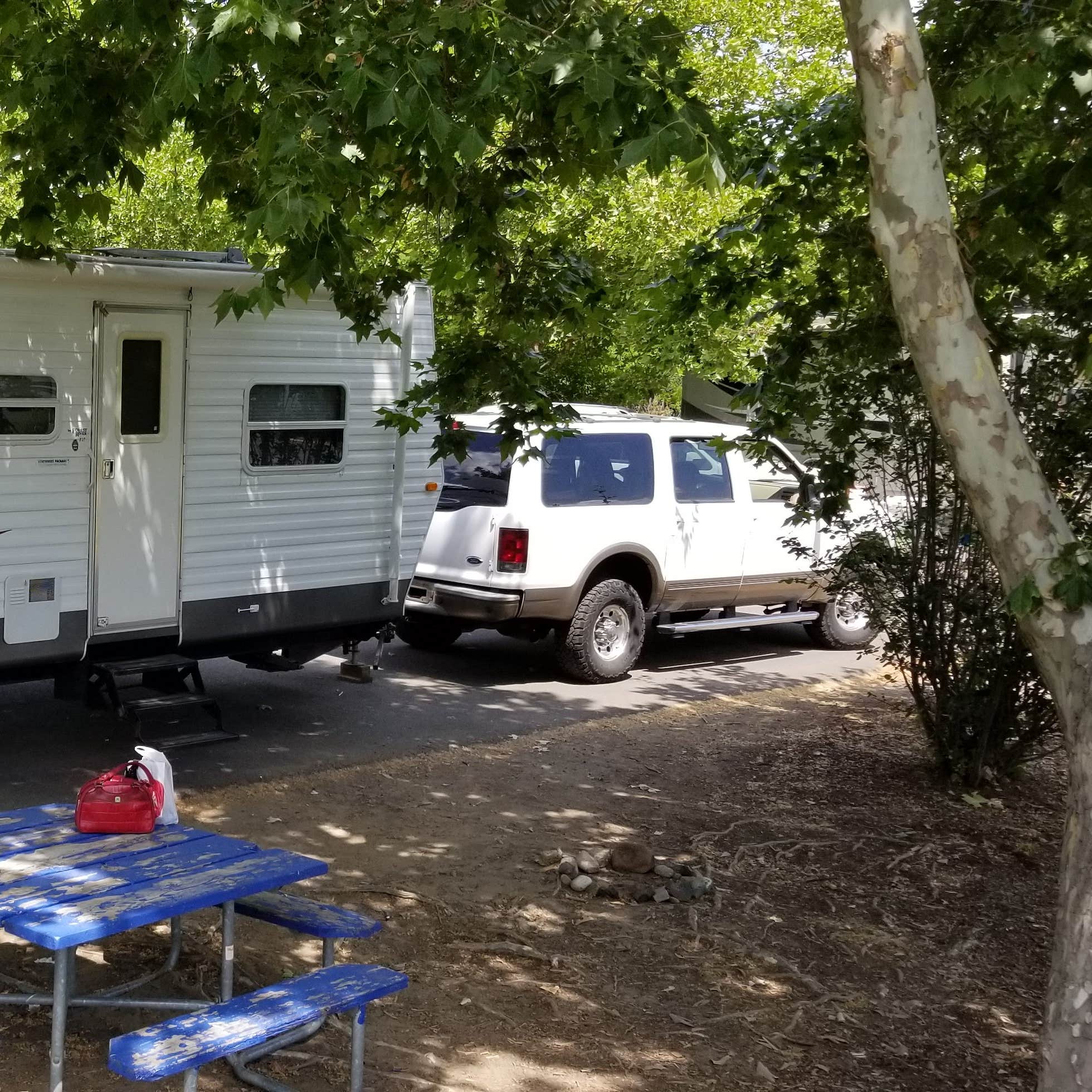 Two Rivers Resort Camping | Davenport, Washington