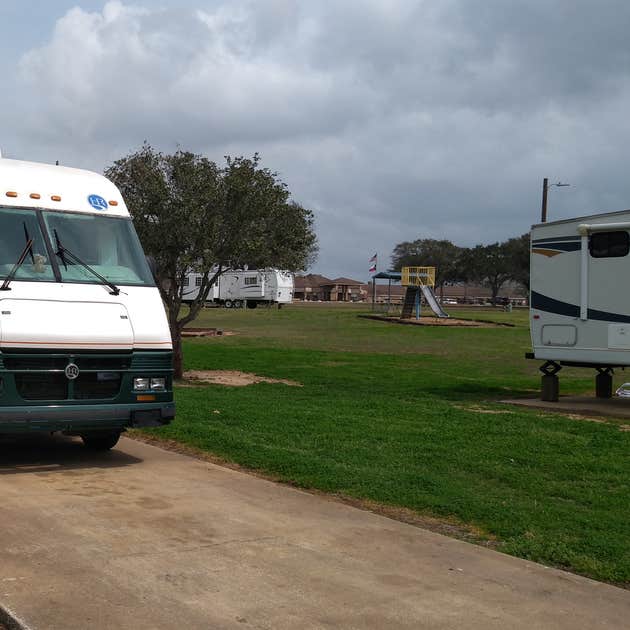 Hub City RV Park | Shiner, Texas