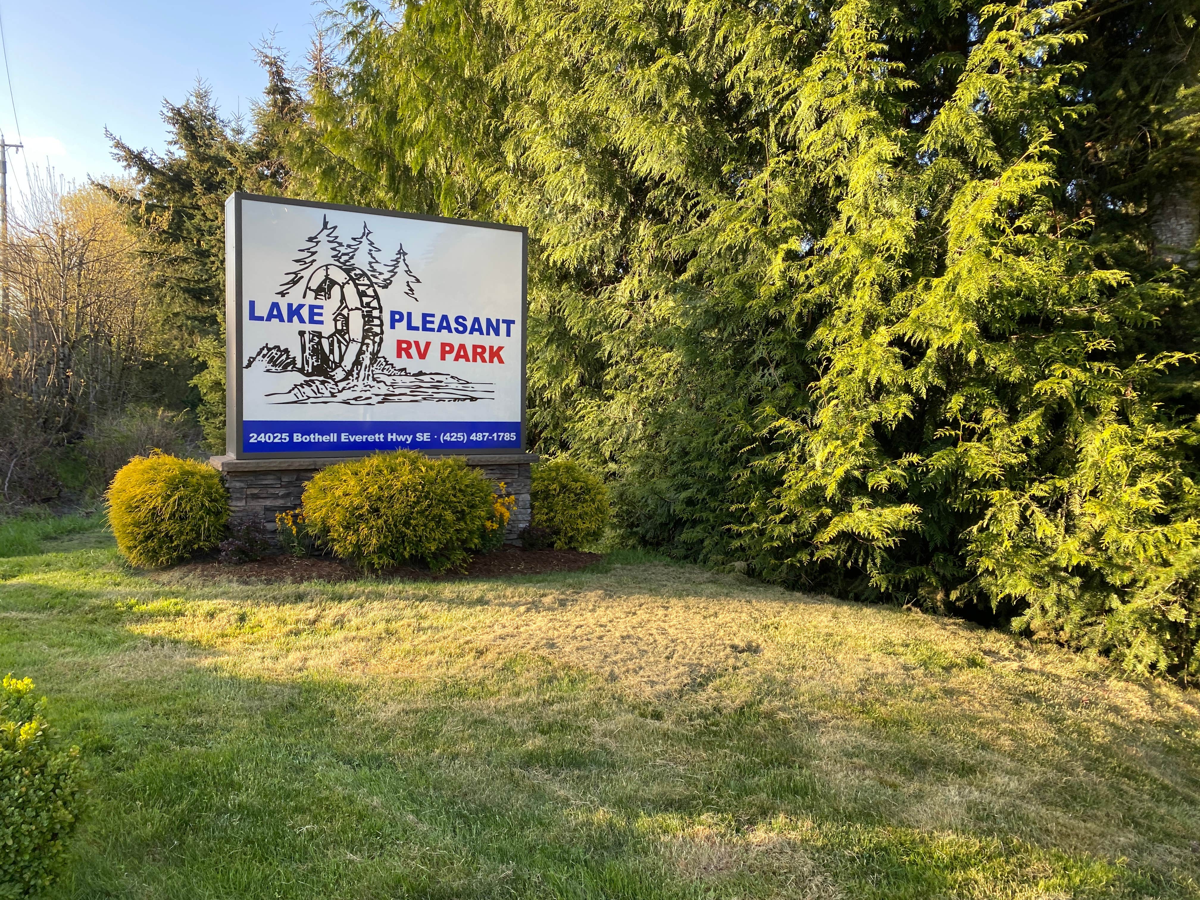 Lake Pleasant RV Park | Bothell, Washington