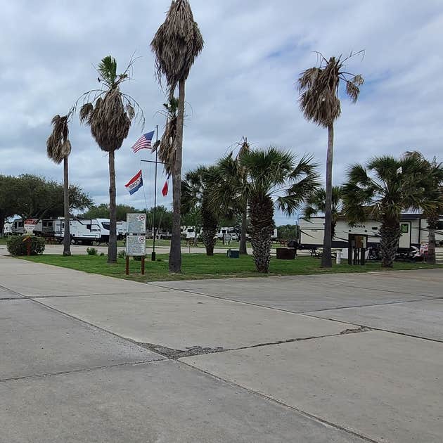 Wilderness Oaks RV Resort | Fulton, Texas