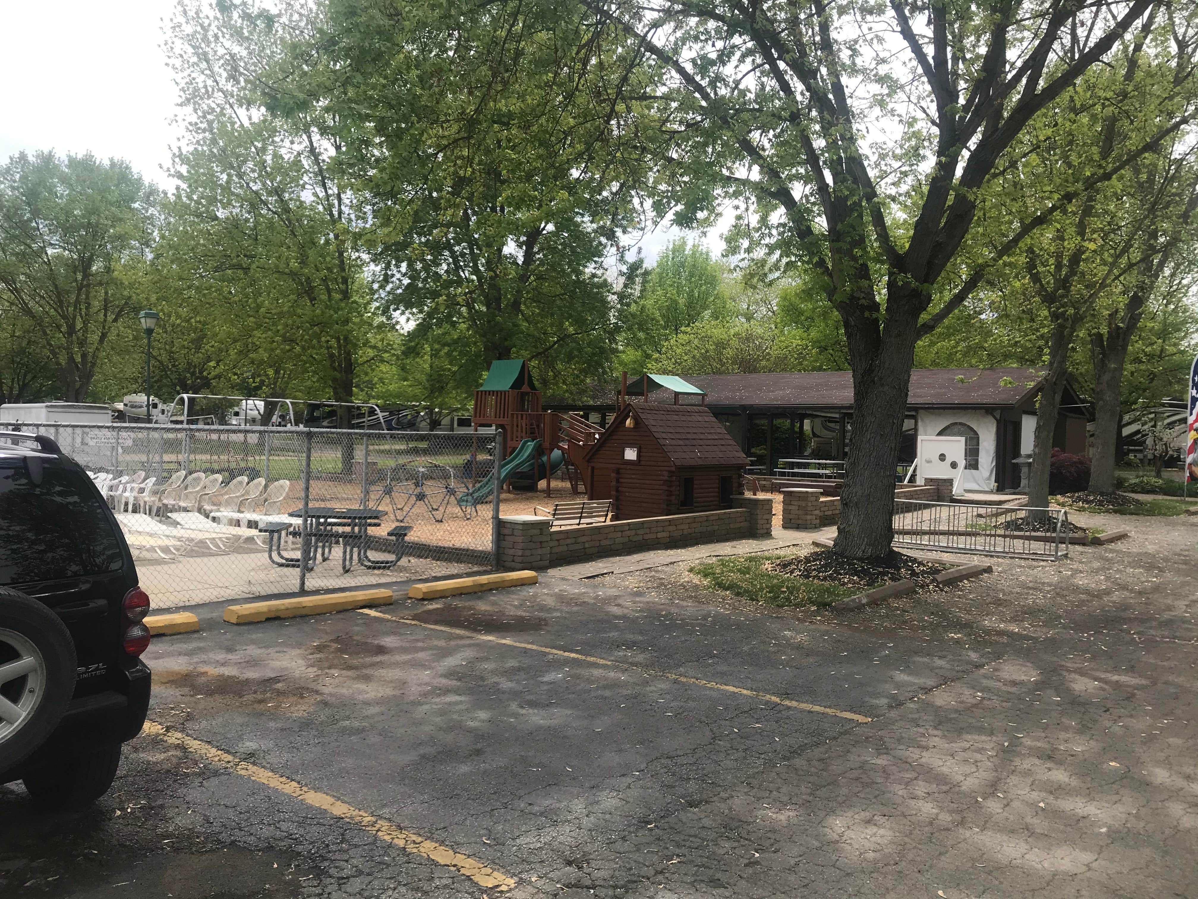 Cross Creek Camping Resort | Lewis Center, Ohio