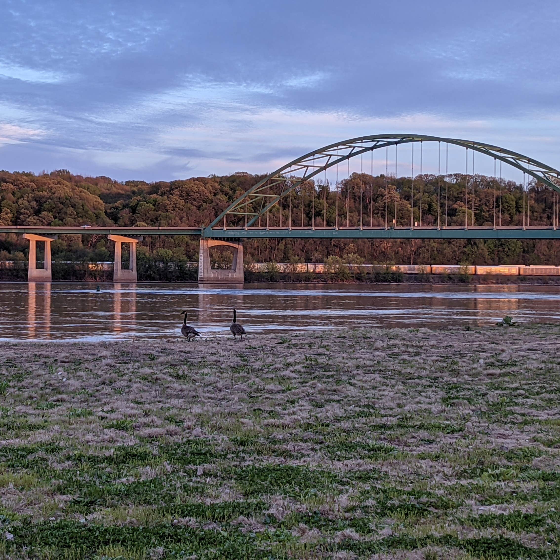 Miller Riverview City Park Camping | Dubuque, Iowa