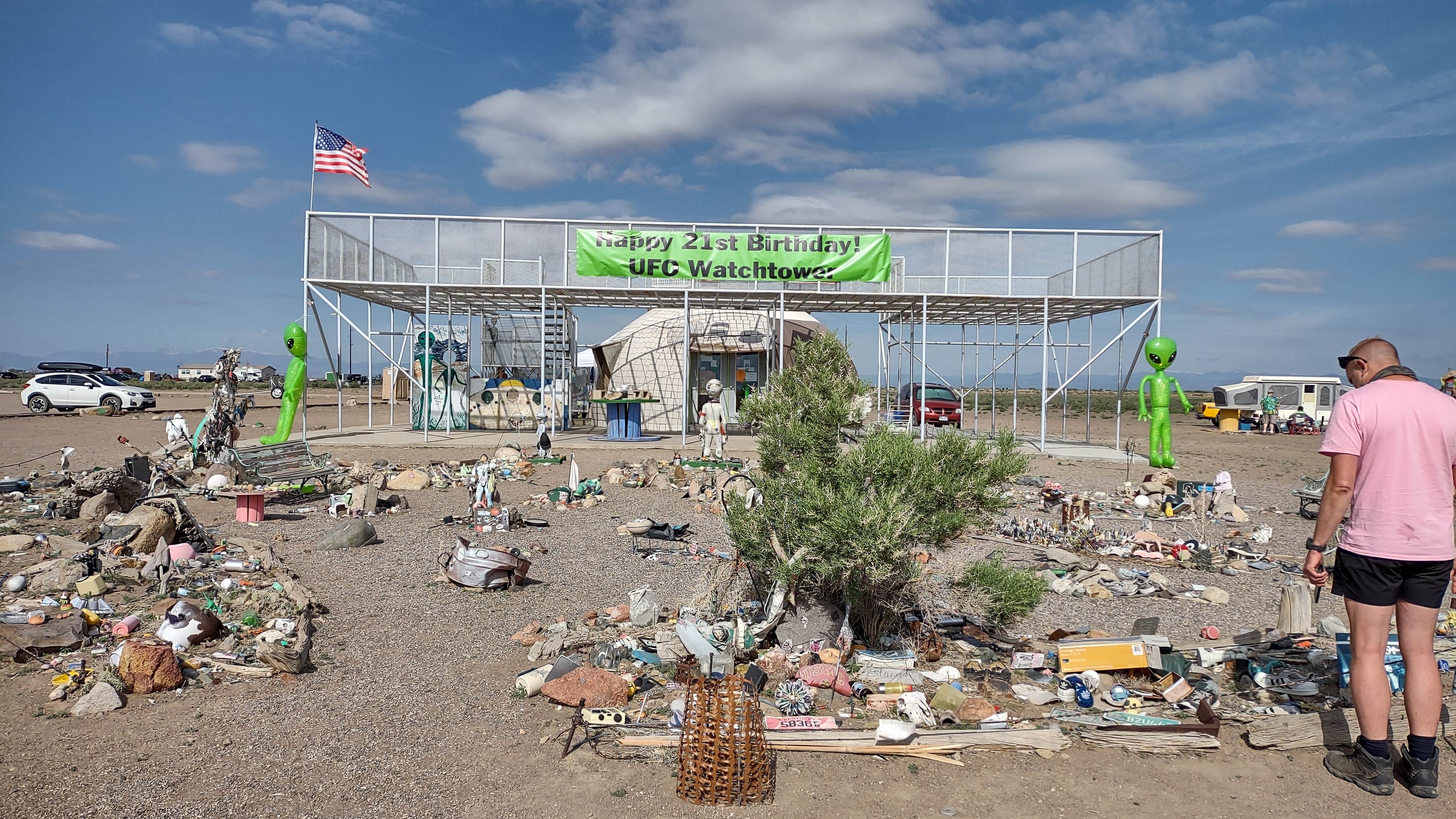 UFO Watchtower Camping | Mosca, Colorado