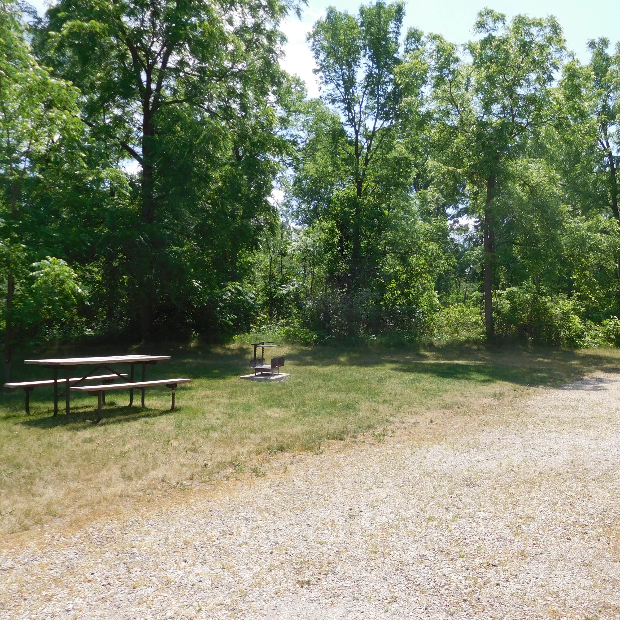 Fox Den Campground - Chain O Lakes State Park Camping | The Dyrt