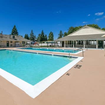 Jantzen Beach RV Park | Vancouver, Washington