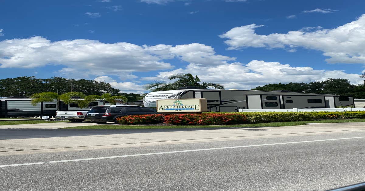 Arbor Terrace RV Resort, A Sun RV Resort | Bradenton, Florida