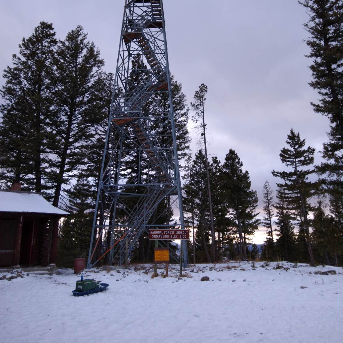 Strawberry Cabin | Clancy, Montana