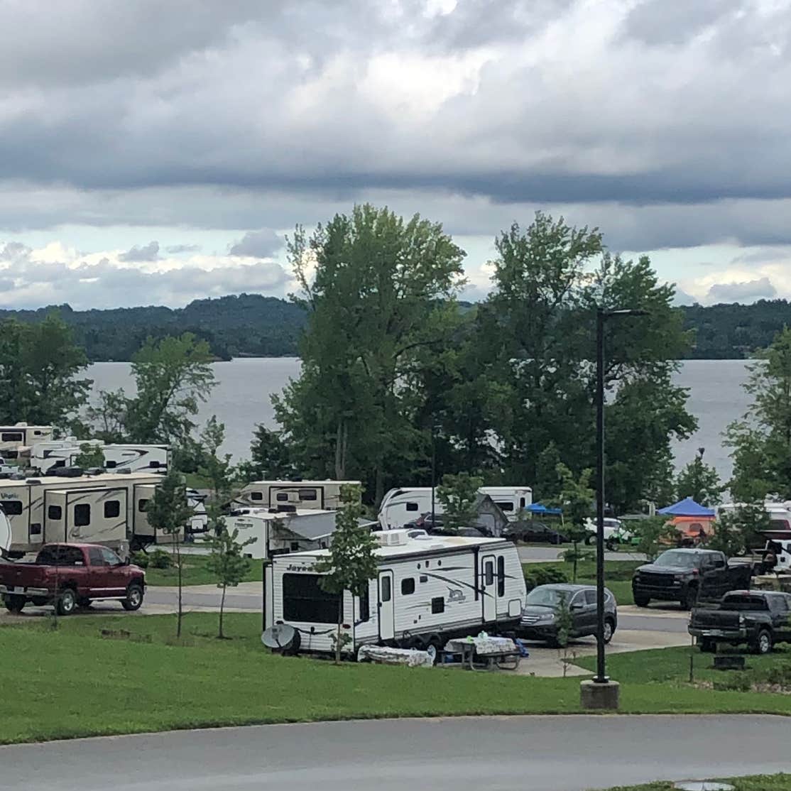Seneca Lake Park Campground | Senecaville, OH