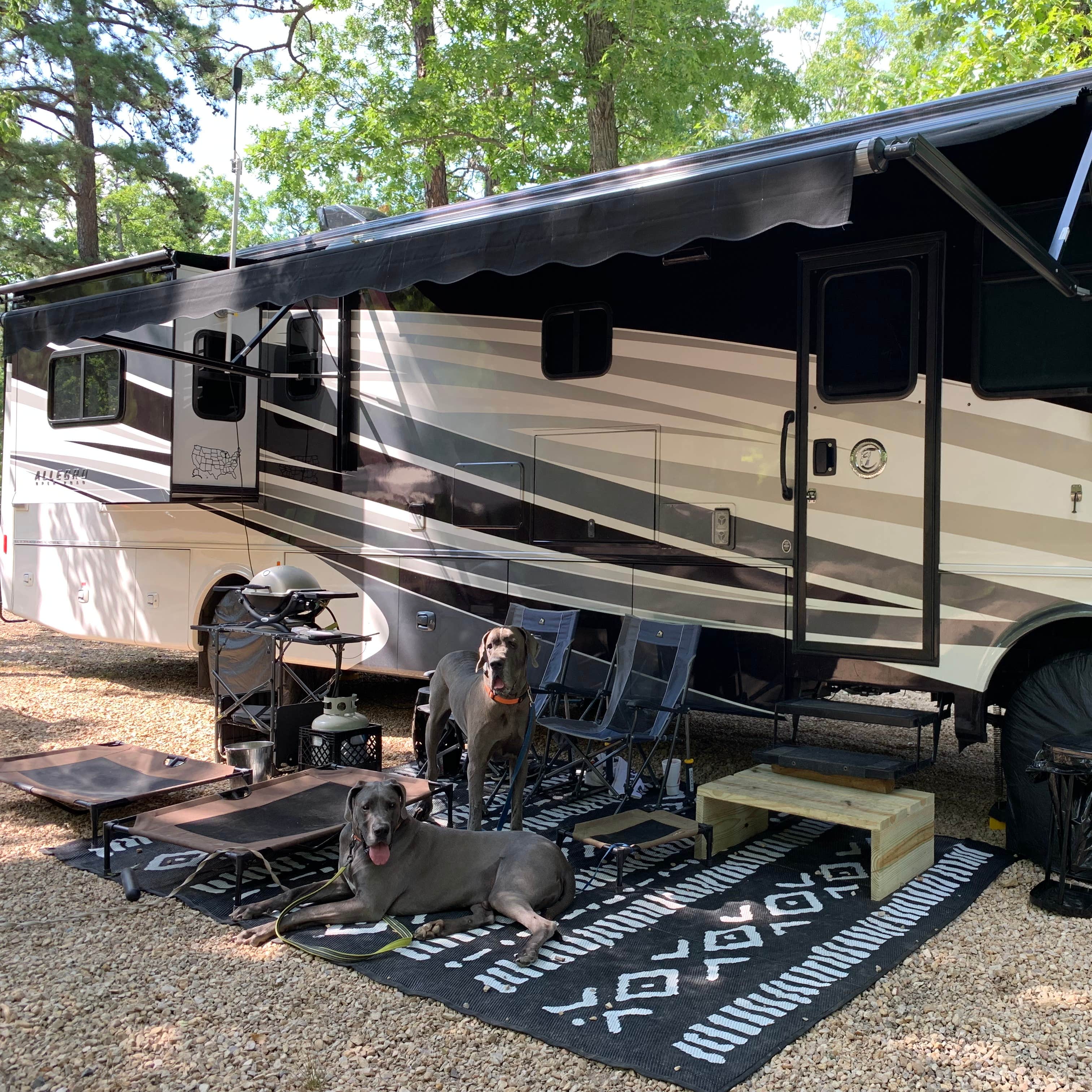 Sun Retreats Shenandoah Valley Camping | Stuarts Draft, Virginia