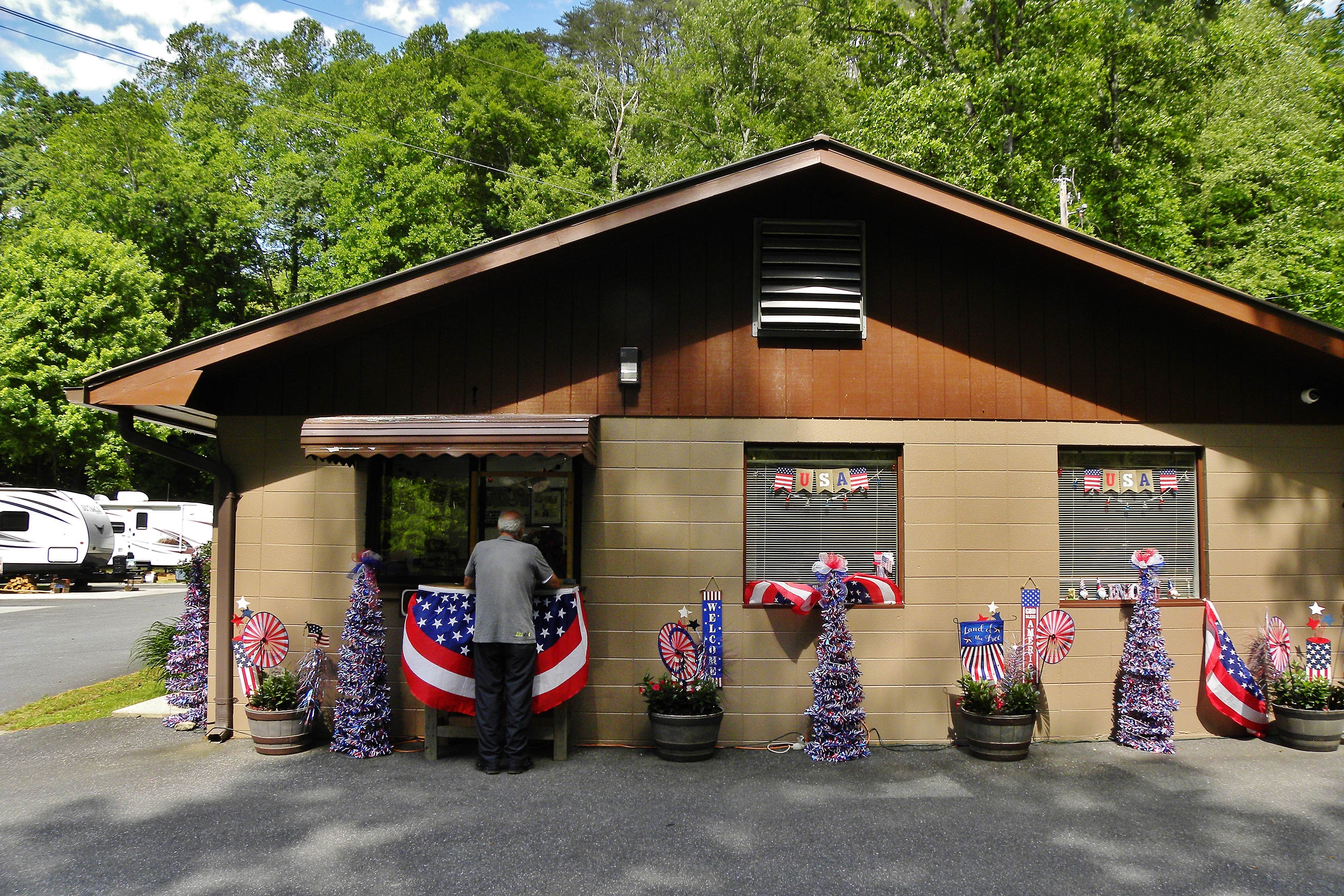 Cherokee Waterfall Campground | Cherokee, NC